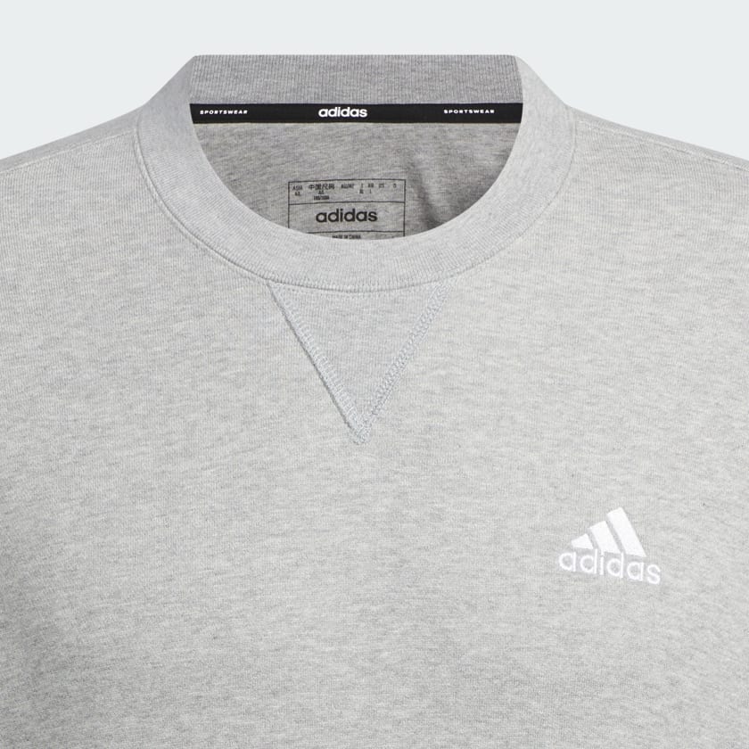 アディダス エッセンシャルズ プラス ルーズフィット スモールロゴ フレンチテリー スウェットシャツ - グレー | アディダス ジャパン