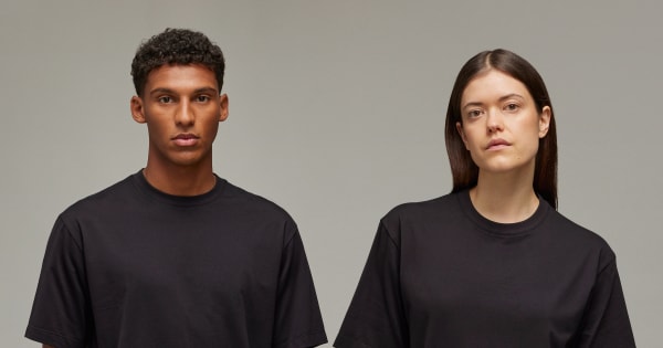 アディダス Y-3 GRAPHIC SHORT SLEEVE TEE - ブラック | アディダス