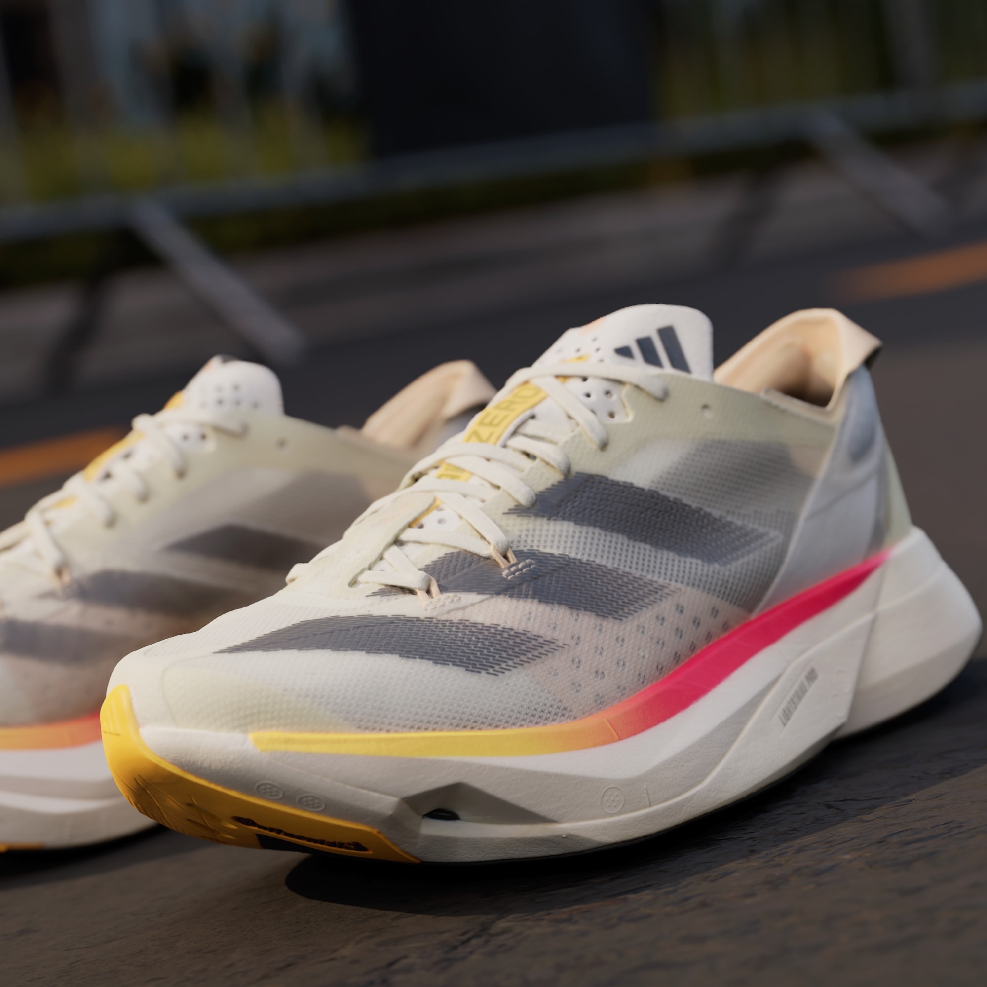 Tênis ADIZERO ADIOS PRO 3 - Bege adidas | adidas Brasil