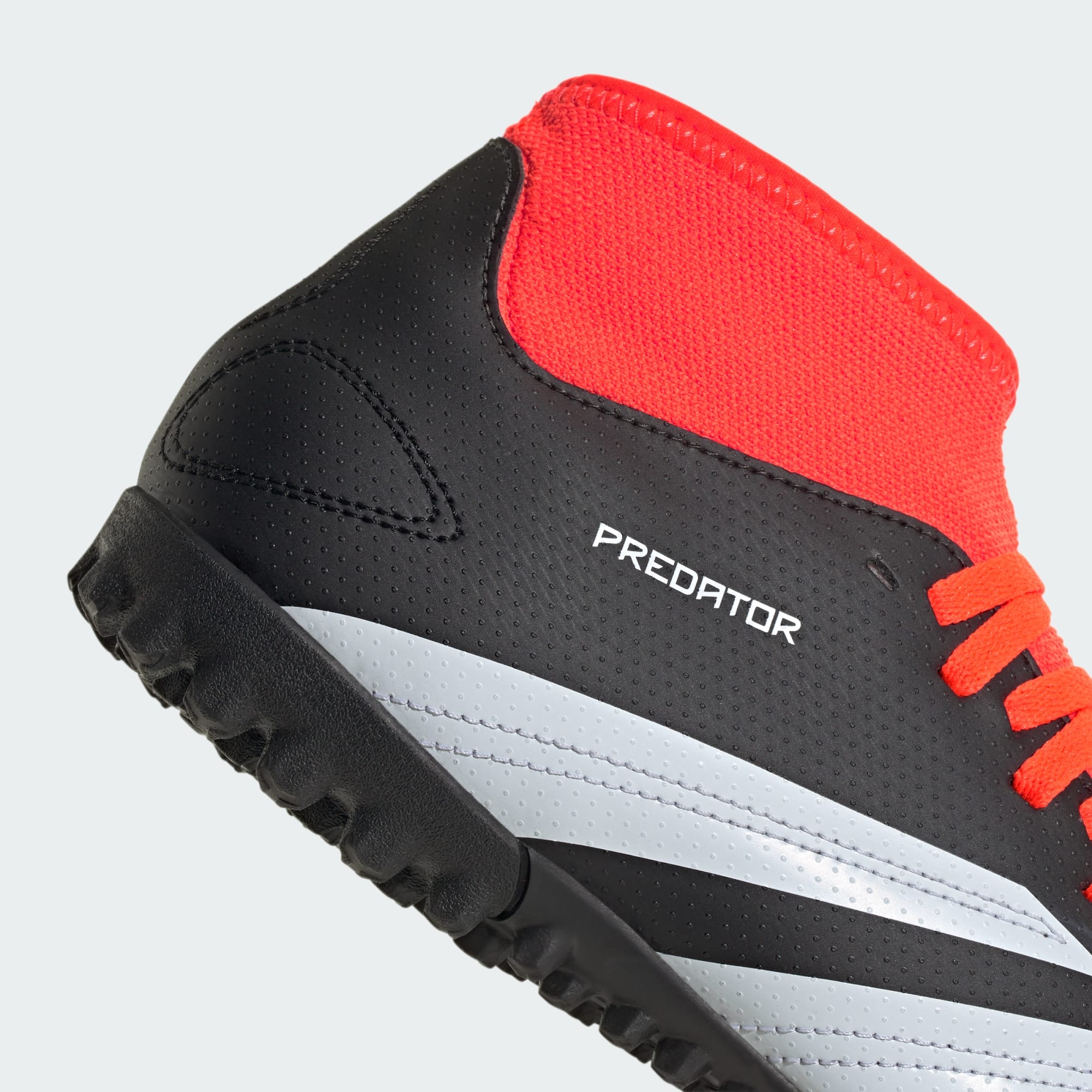 Chuteira Predator 24 Club Sock - Preto adidas | adidas Brasil