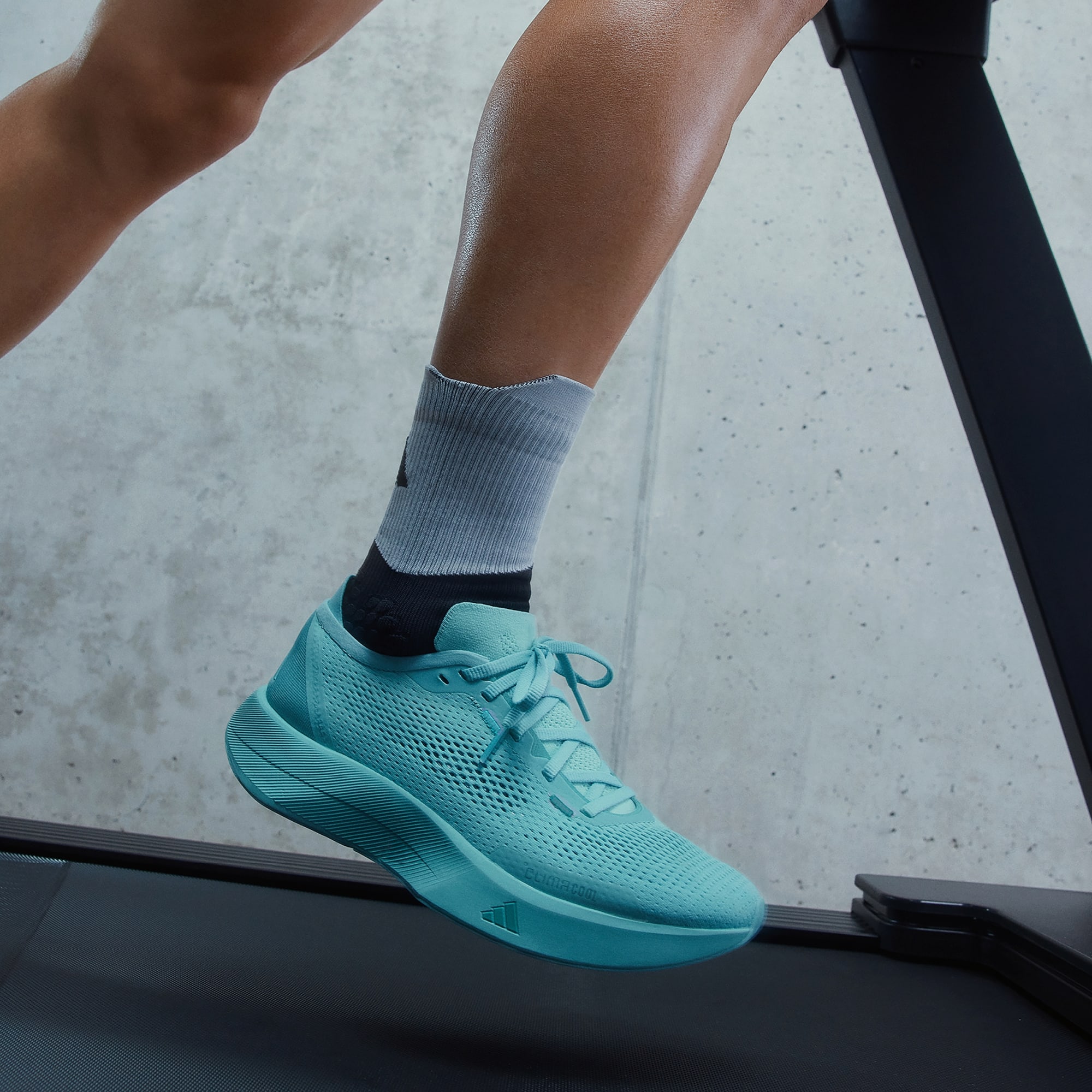 アディダス トレッドフロー ランニング / Treadflow Running Shoes - ターコイズ | アディダス ジャパン