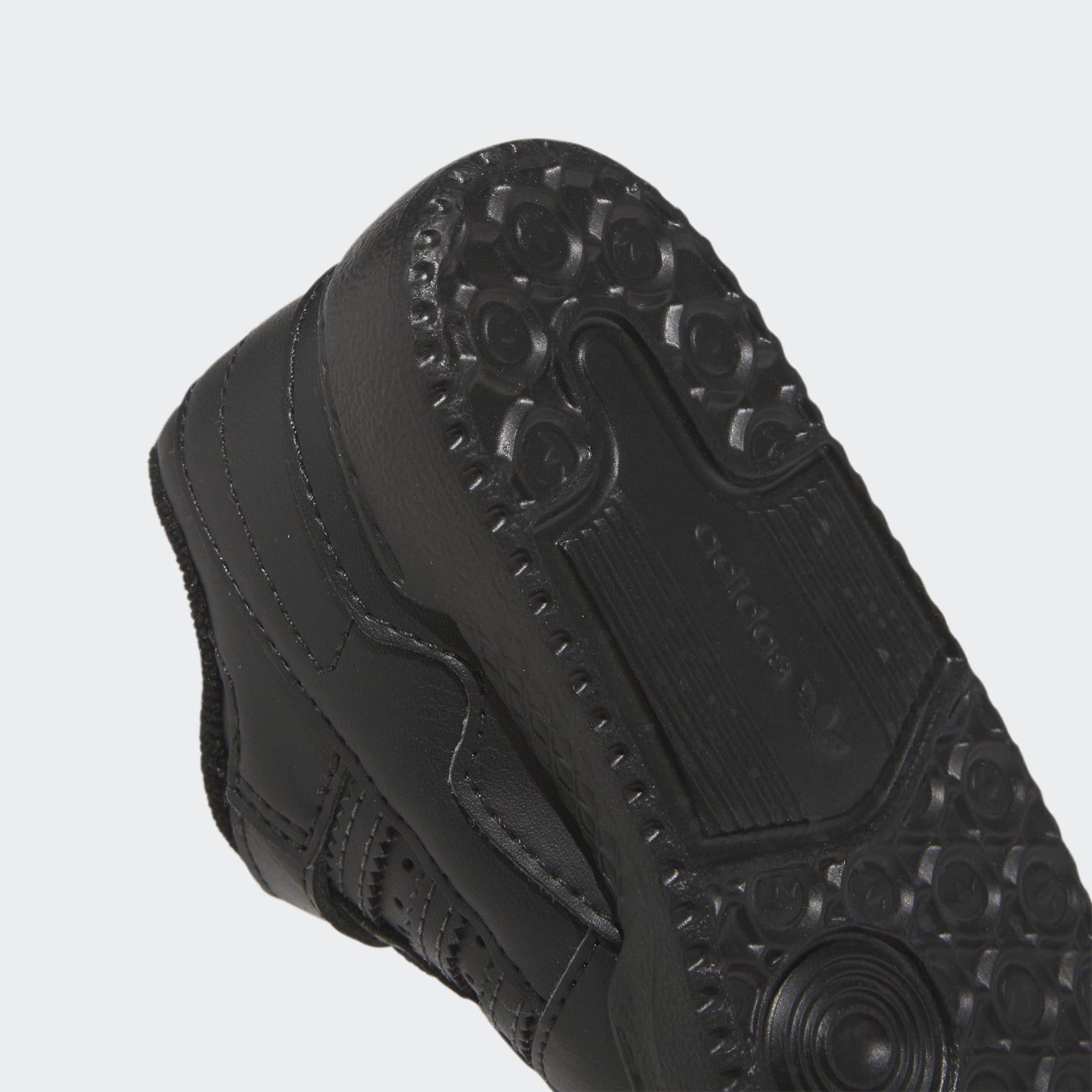 Kids Shoes - Forum Low Shoes - Black | adidas Saudi Arabia