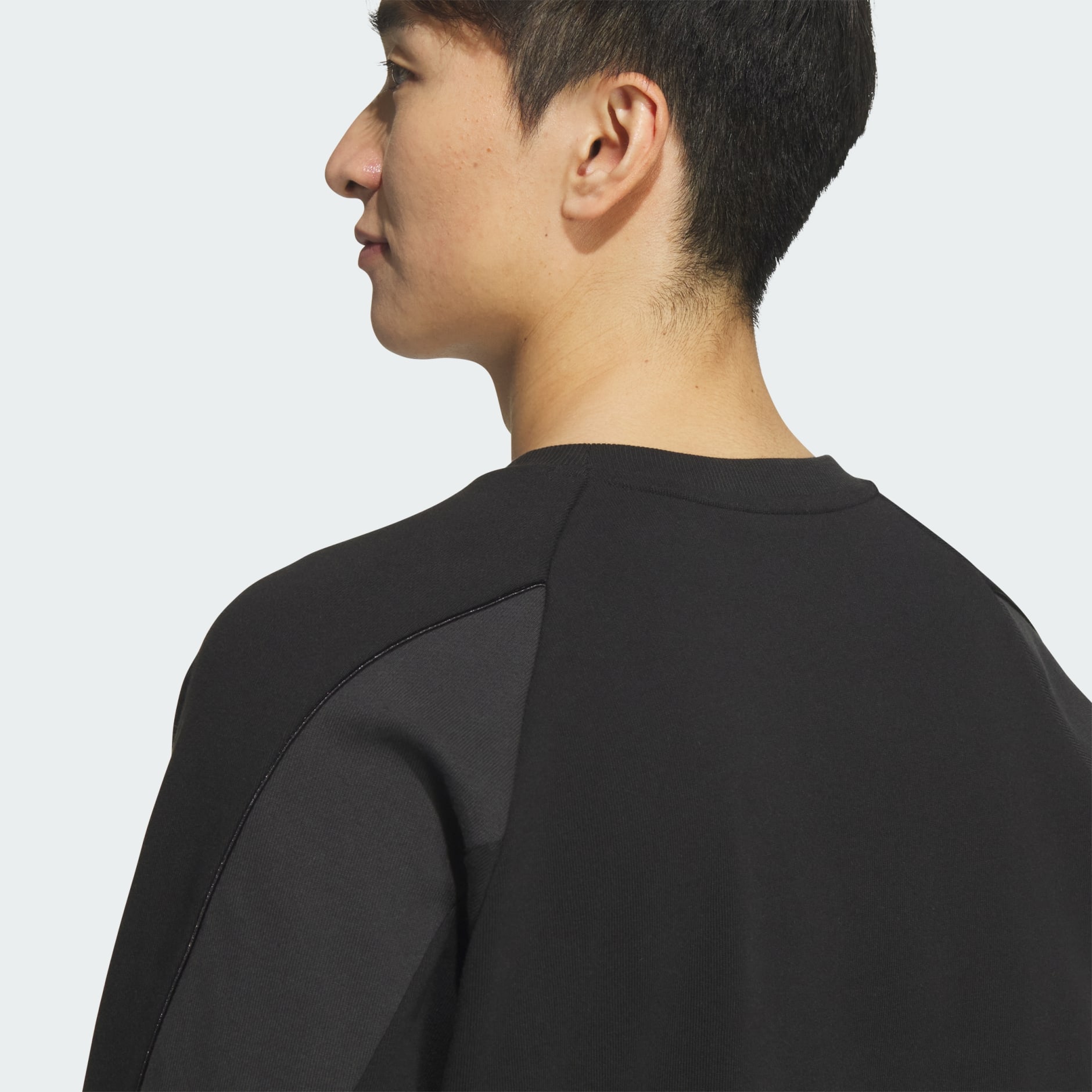 STADIUM WINTER CREW 汗衫 - 黑色 | adidas香港官方網上商店