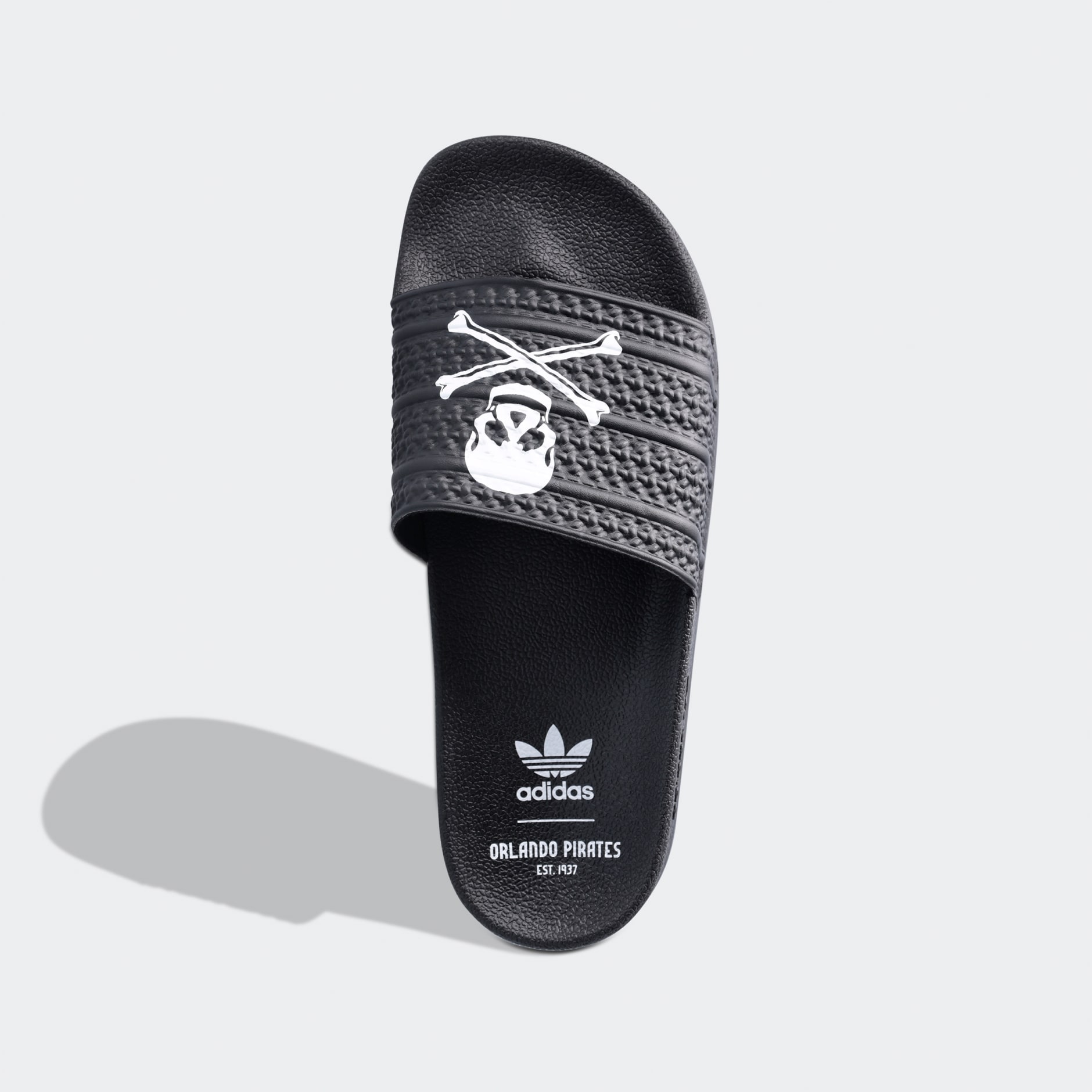 Shoes - Orlando Pirates Adilette Slides - Black | adidas South Africa