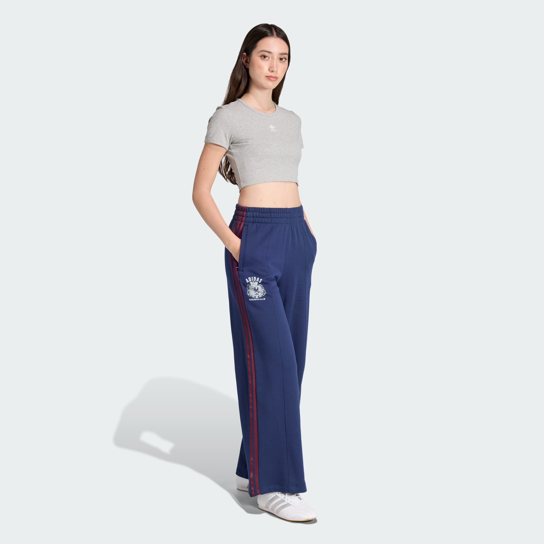 adidas GRFX WIDE PANTS - Bleu