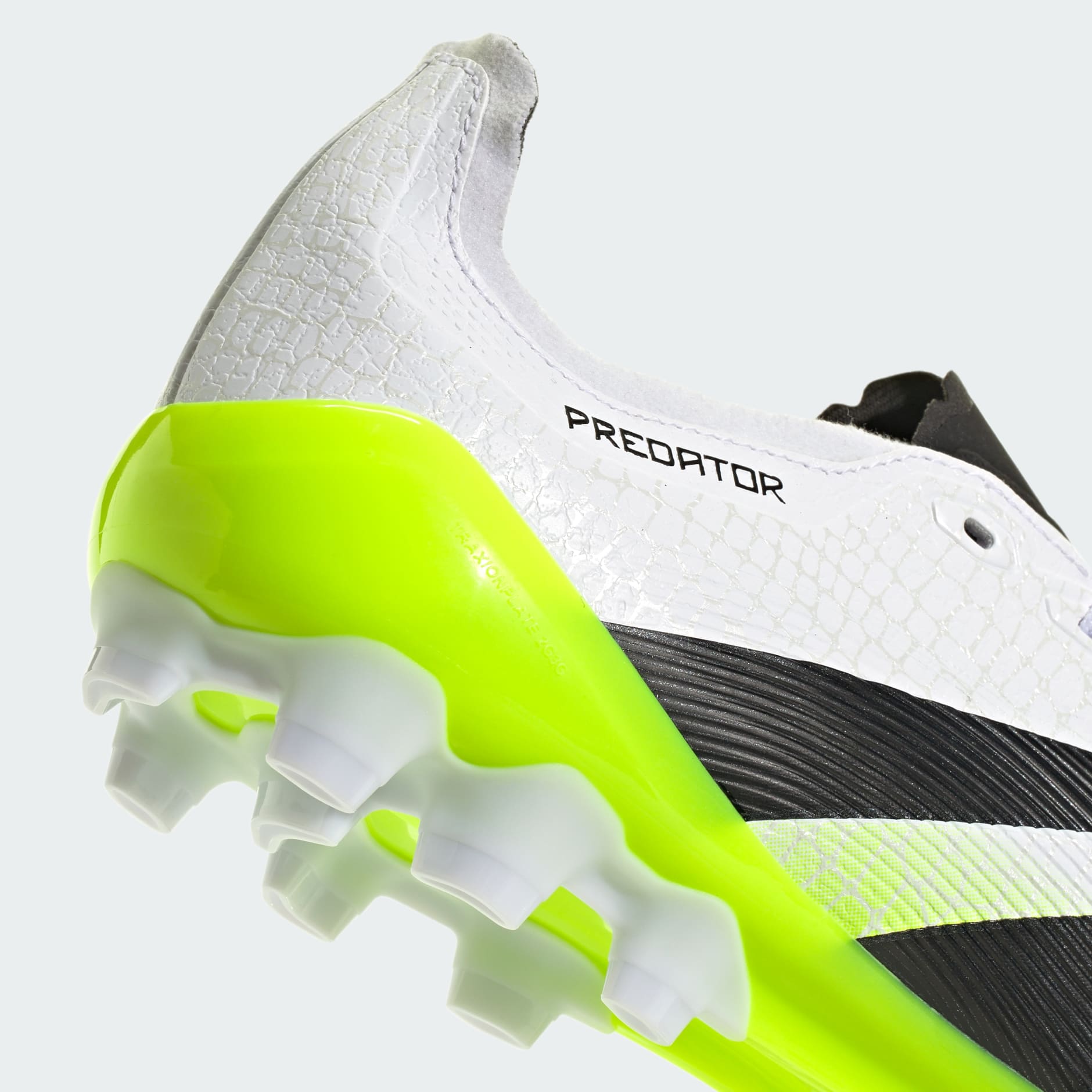 Predator League 2G/3G Artificial Grass Boots - White | adidas Hong Kong