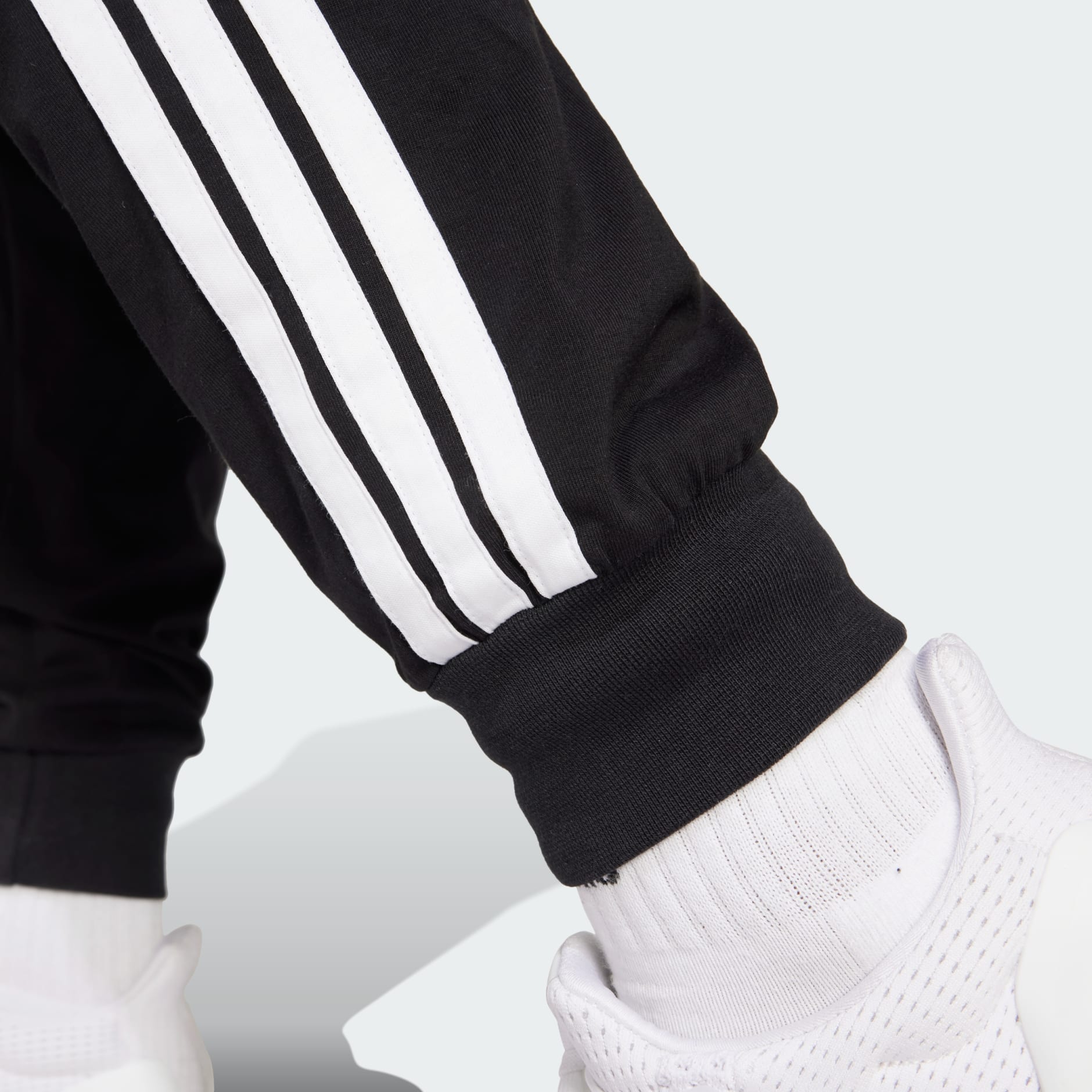 Essentials 3-Stripes Jogger Pants - Black | adidas Hong Kong