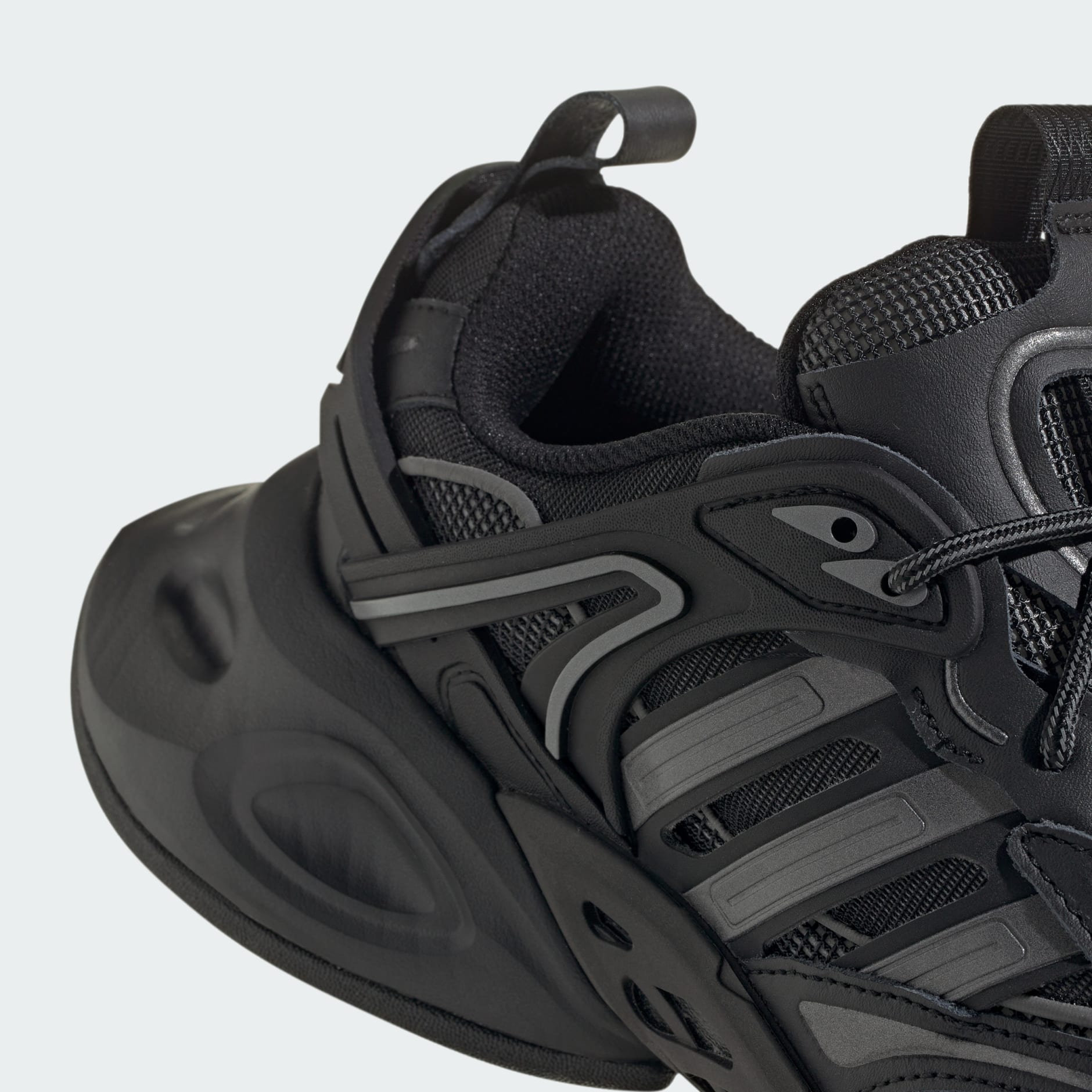 XLG Runner Deluxe Shoes - Black | adidas Hong Kong