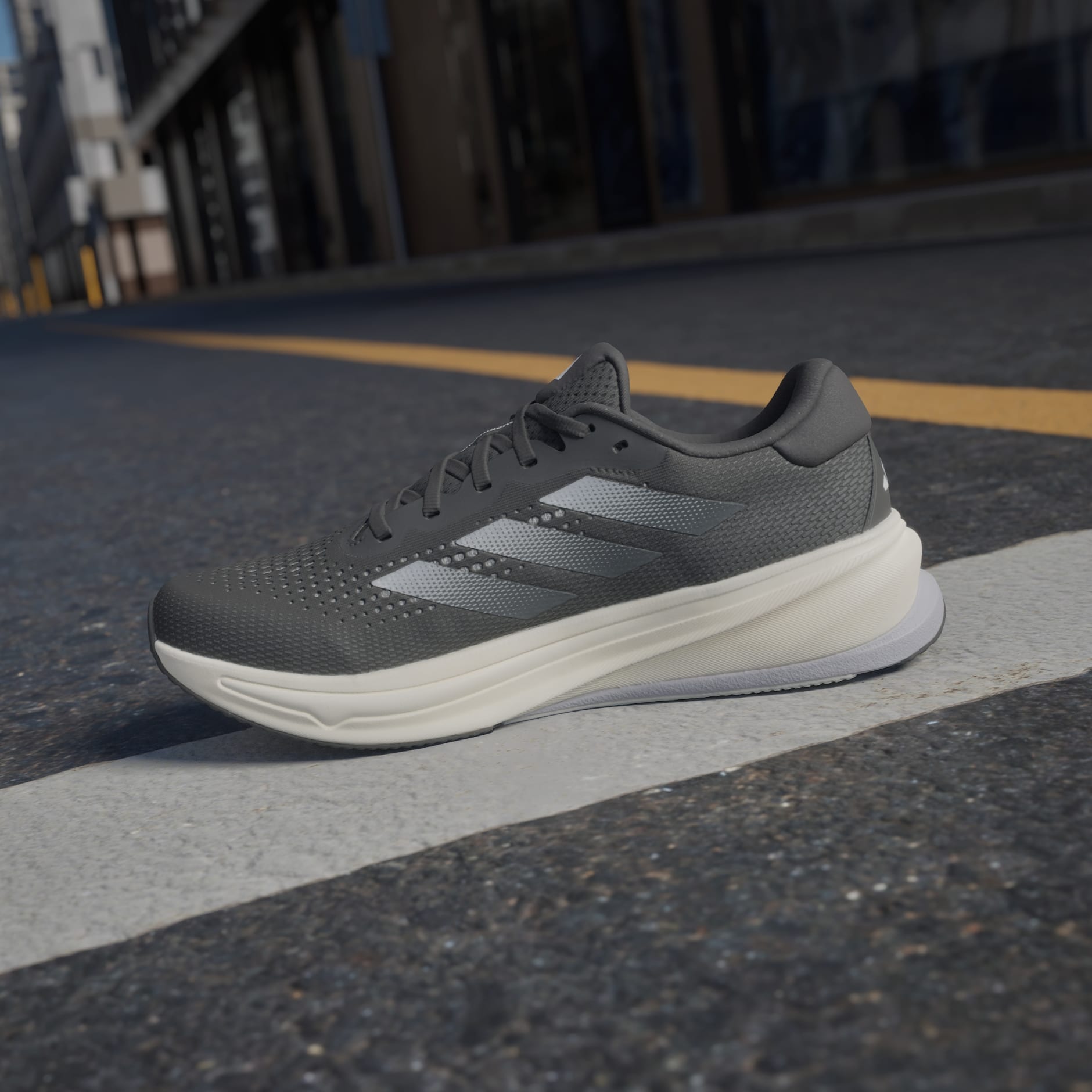 SUPERNOVA RISE M - Black | adidas香港官方網上商店