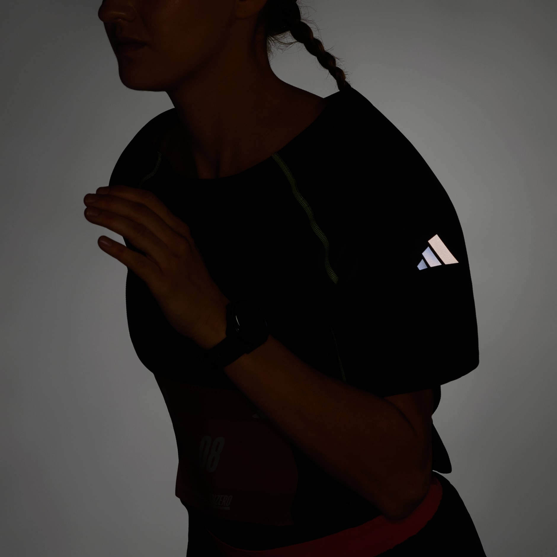 adidas חולצת טי לריצה Ekiden (יוניסקס) - סגול | adidas IL