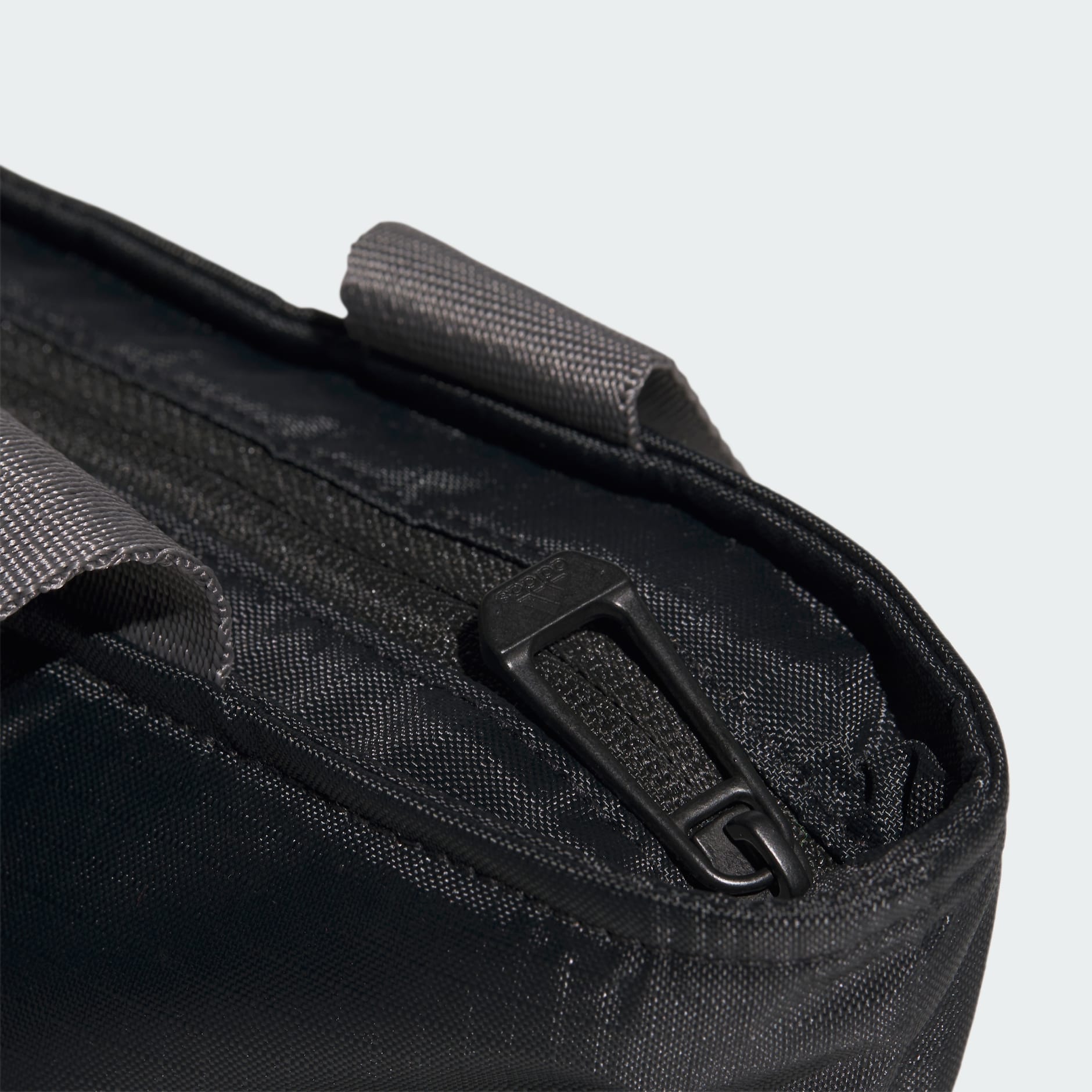 adidas COOLER TOTE BAG - Preto | adidas AO