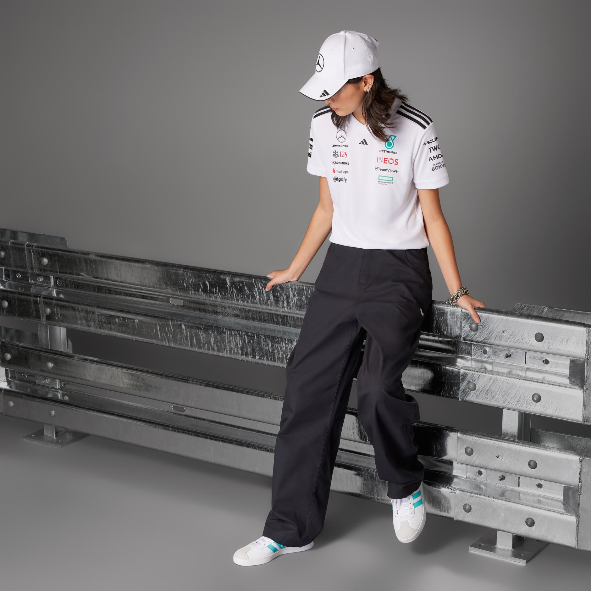 Accessories - MERCEDES - AMG PETRONAS FORMULA ONE TEAM DRIVER CAP ...