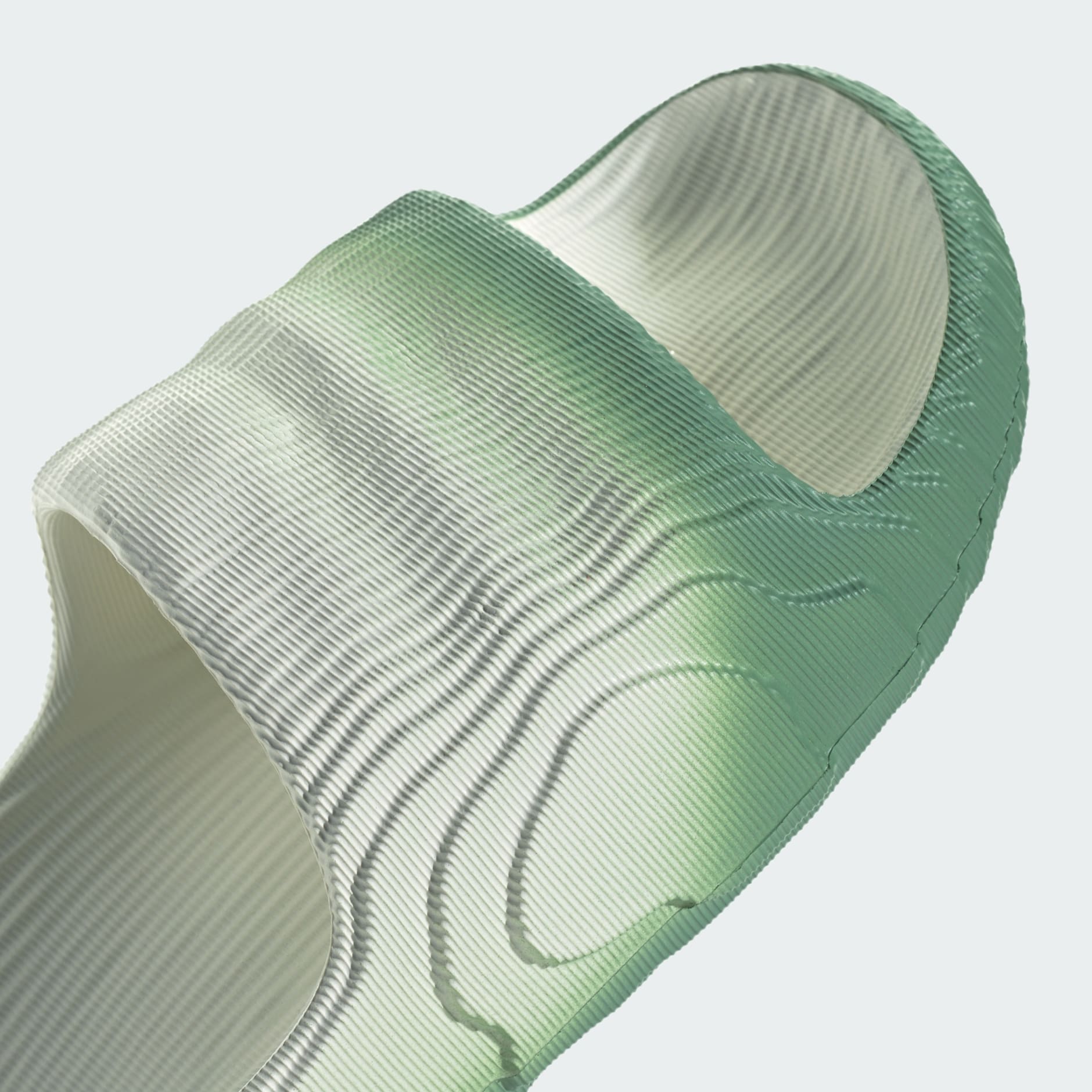 adidas כפכפי Adilette 22 - בז' | adidas IL