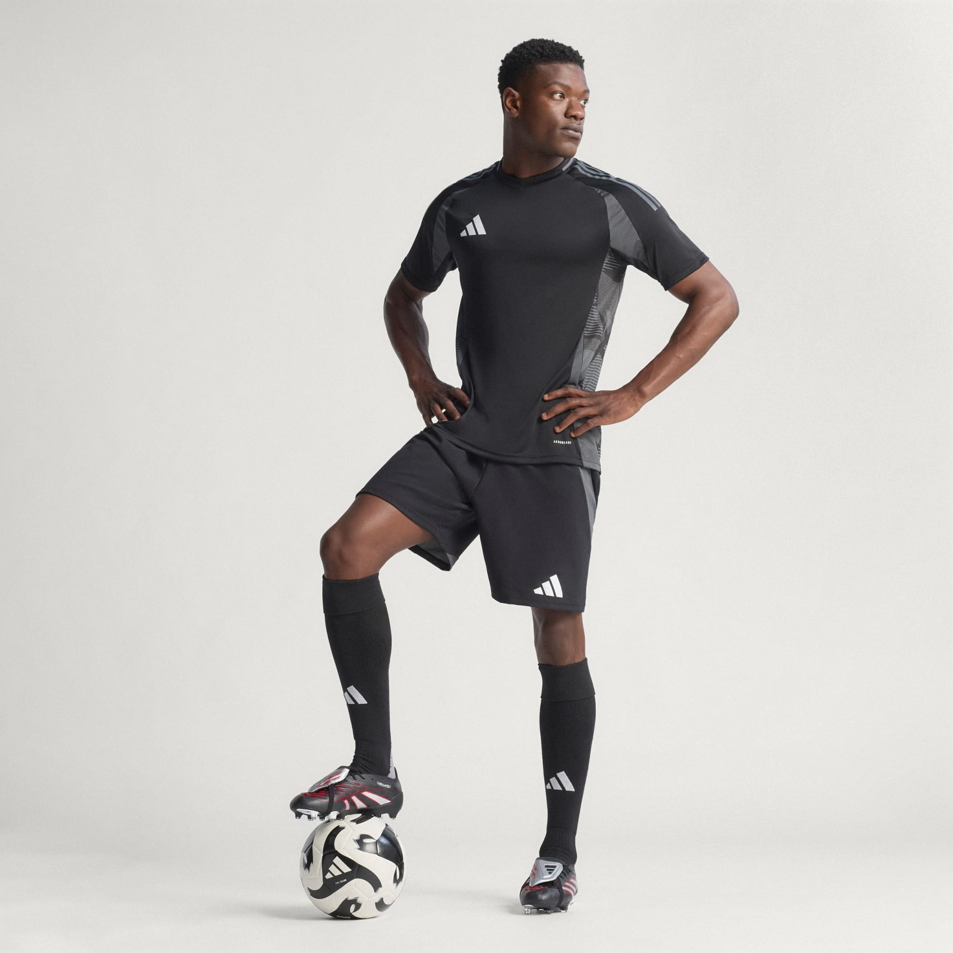 Predator Obsidian Strike Fold-Over Tongue Firm Ground Football Boots ...