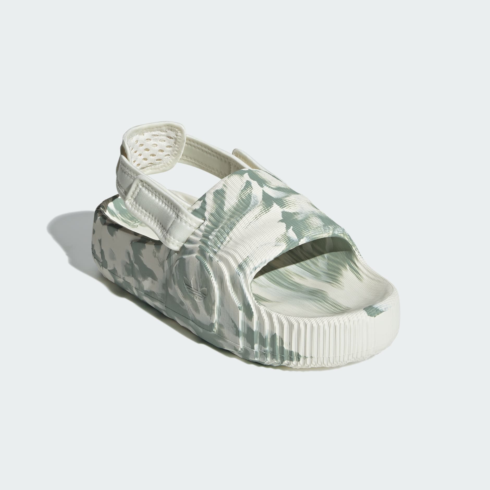 adidas כפכפים Adilette 22 XLG - לבן | adidas IL
