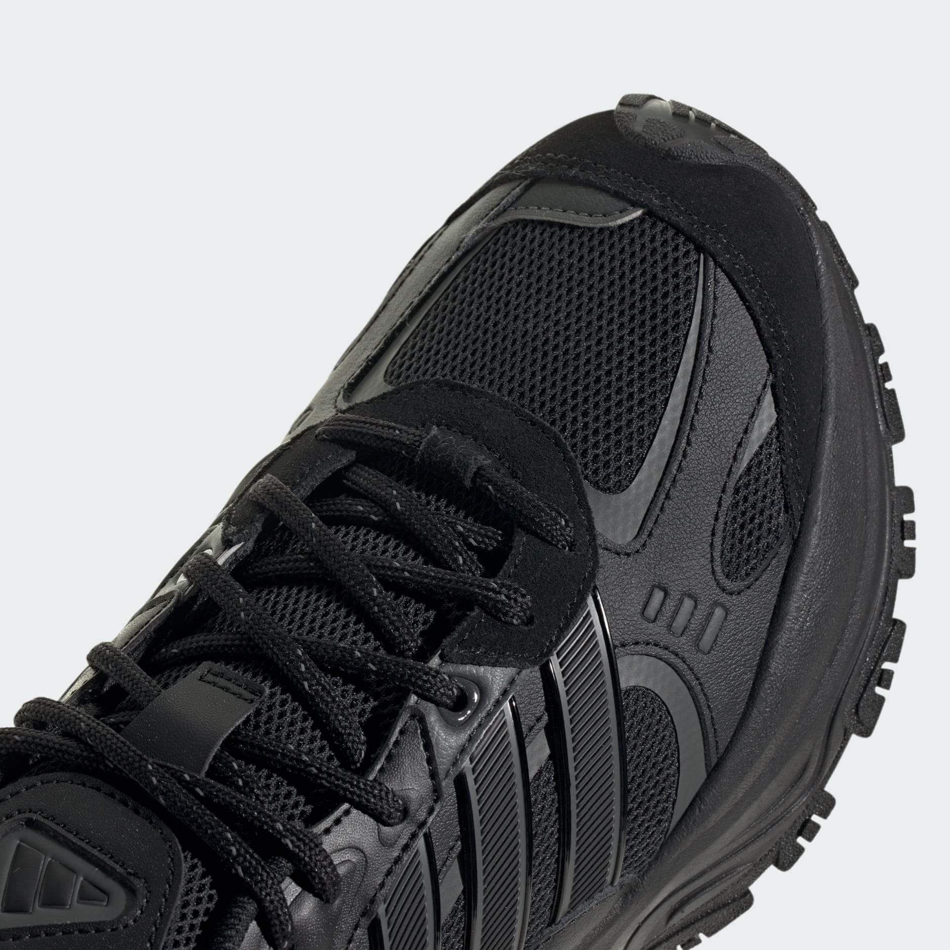 Shadow Fever 運動鞋 - 黑色 | adidas香港官方網上商店