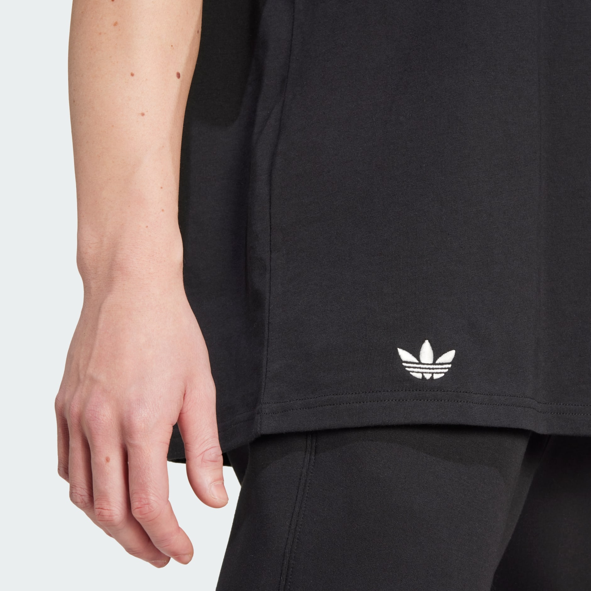 adidas Neuclassics Tee - Black | adidas UAE