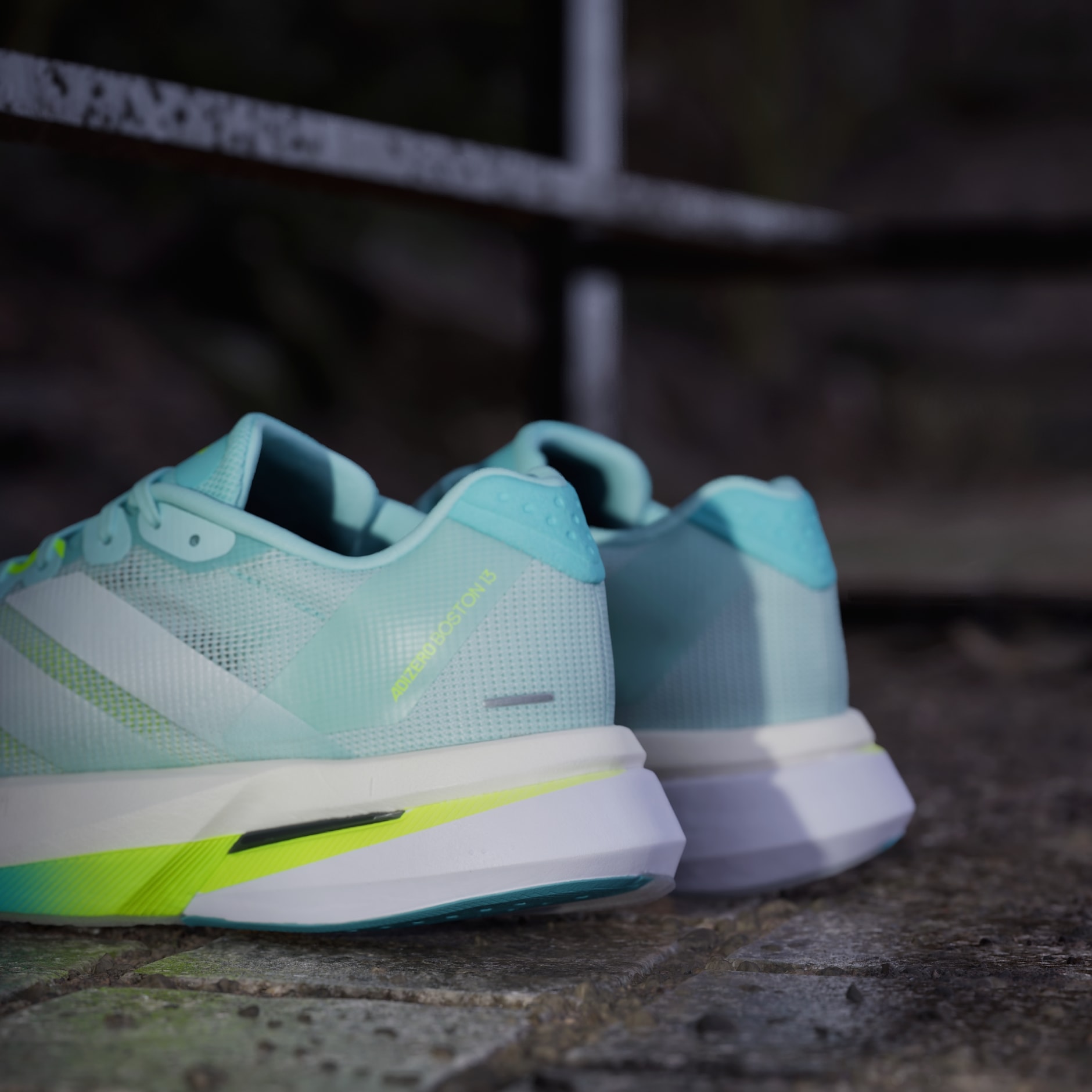 Tenis Adizero Boston 13