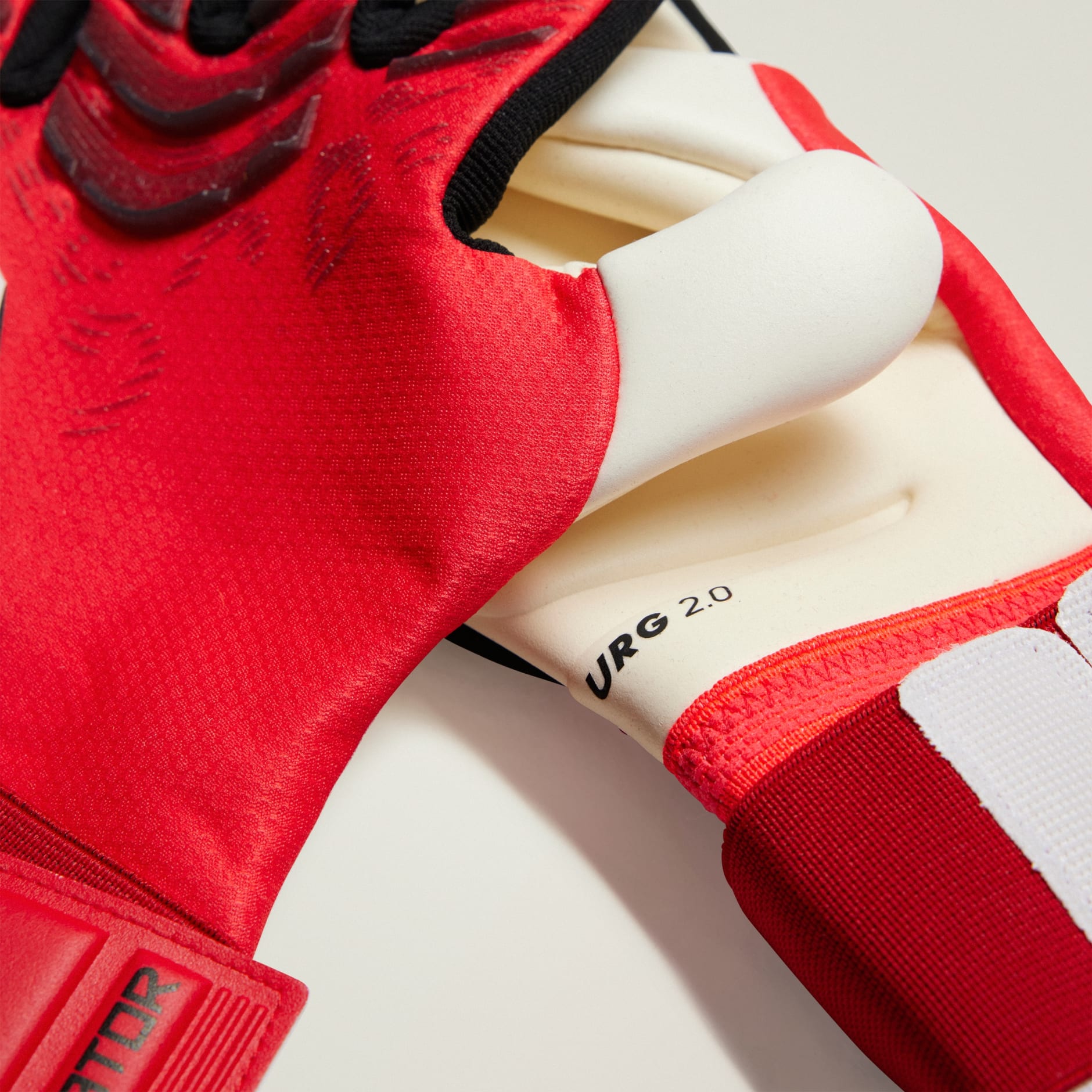 adidas Predator Pro Goalkeeper Gloves Kids - Red | adidas UAE