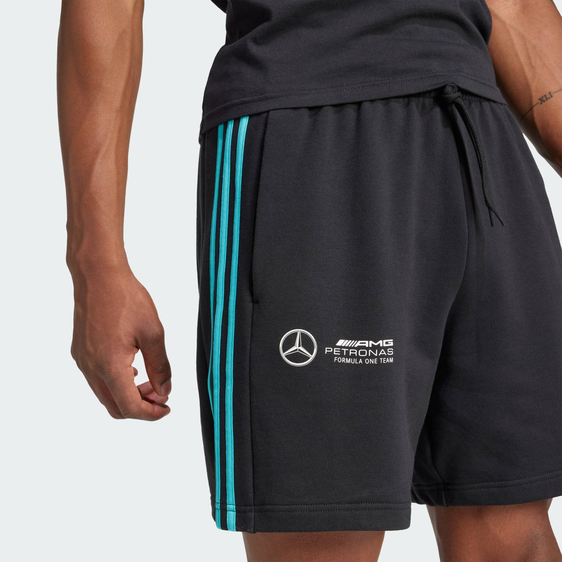 adidas MERCEDES - AMG PETRONAS FORMULA ONE TEAM DNA SHORT MEN - Black ...