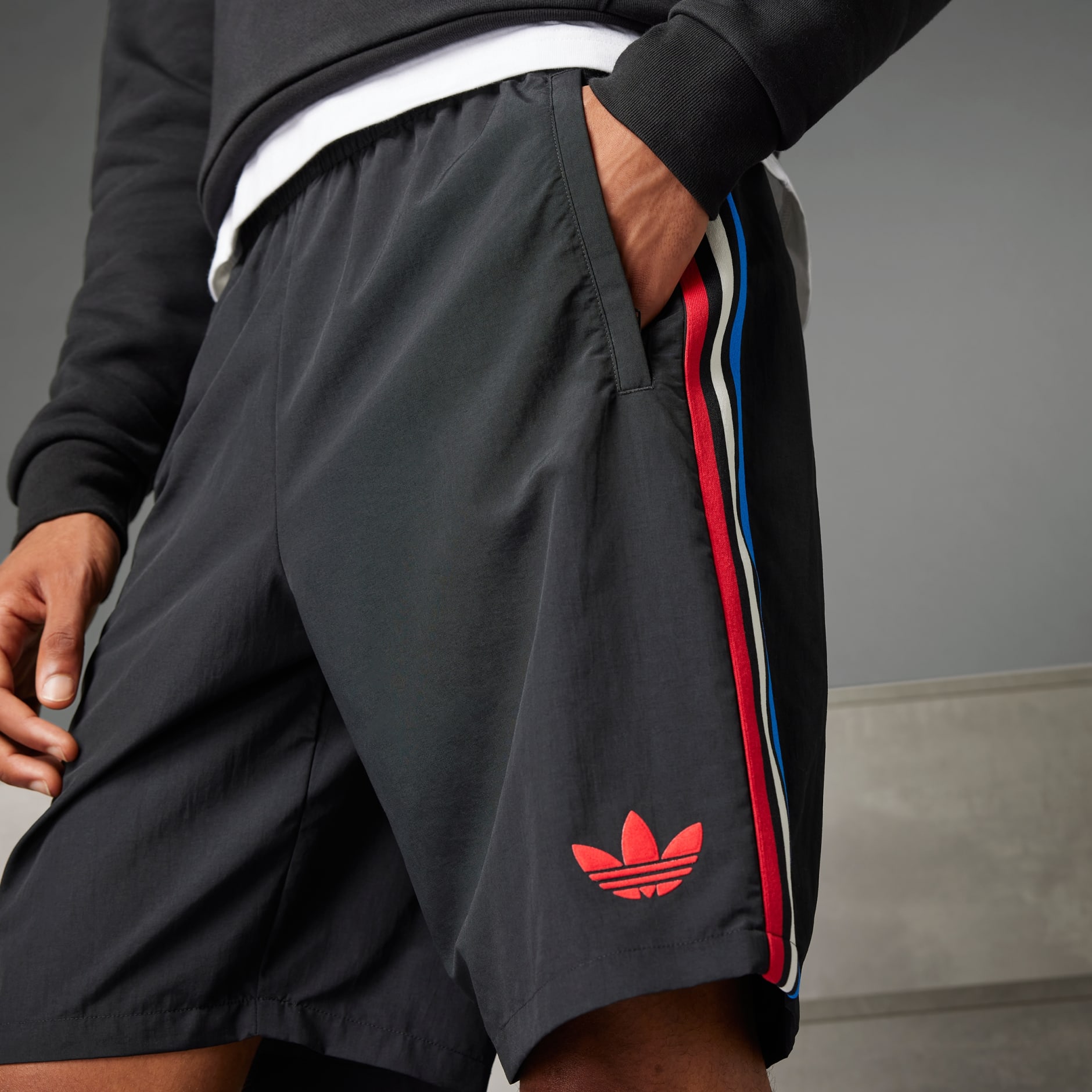 adidas Manchester United Stone Roses Originals Shorts - Black | adidas TZ