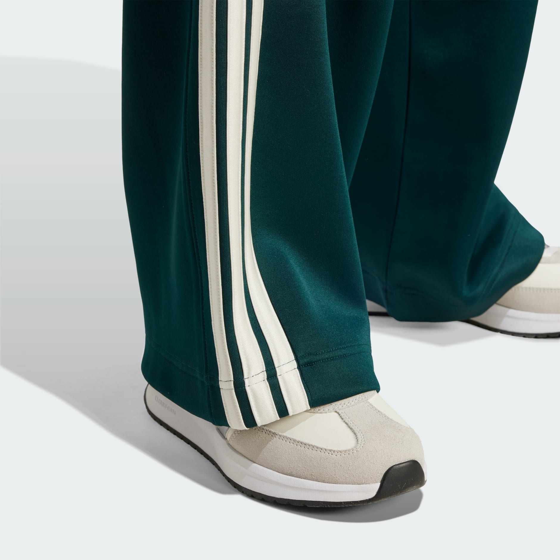 Clothing - Stadium 3-Stripes Track Pants - Green | adidas South Africa