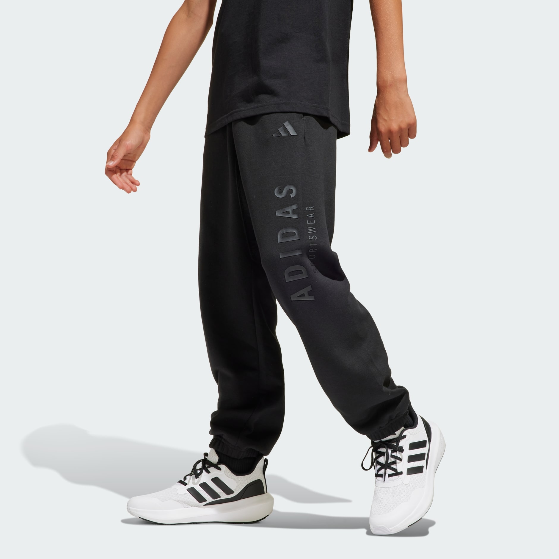 J All Season GFX Pant - Black | adidas Hong Kong