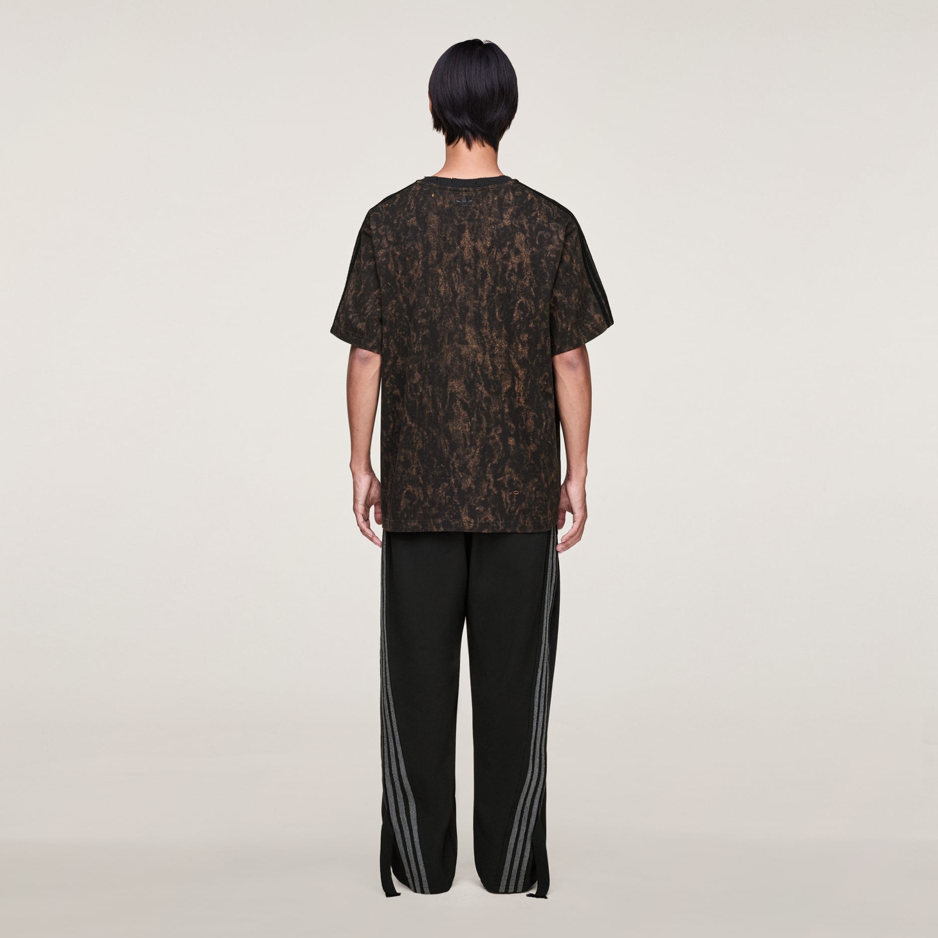 Clothing - SONG FOR THE MUTE ADI006 TEE SS - Black | adidas Saudi Arabia