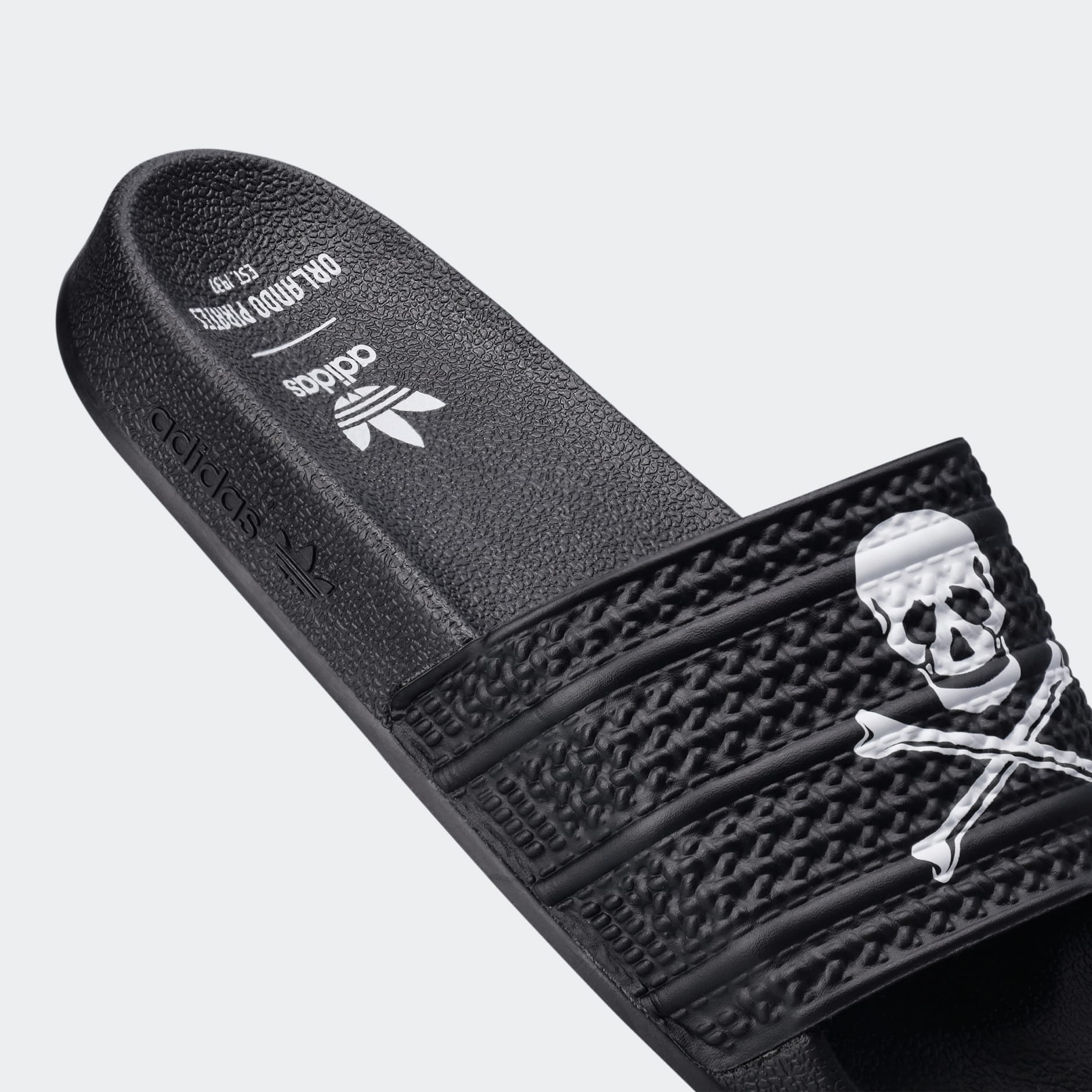 Shoes - Orlando Pirates Adilette Slides - Black | adidas South Africa