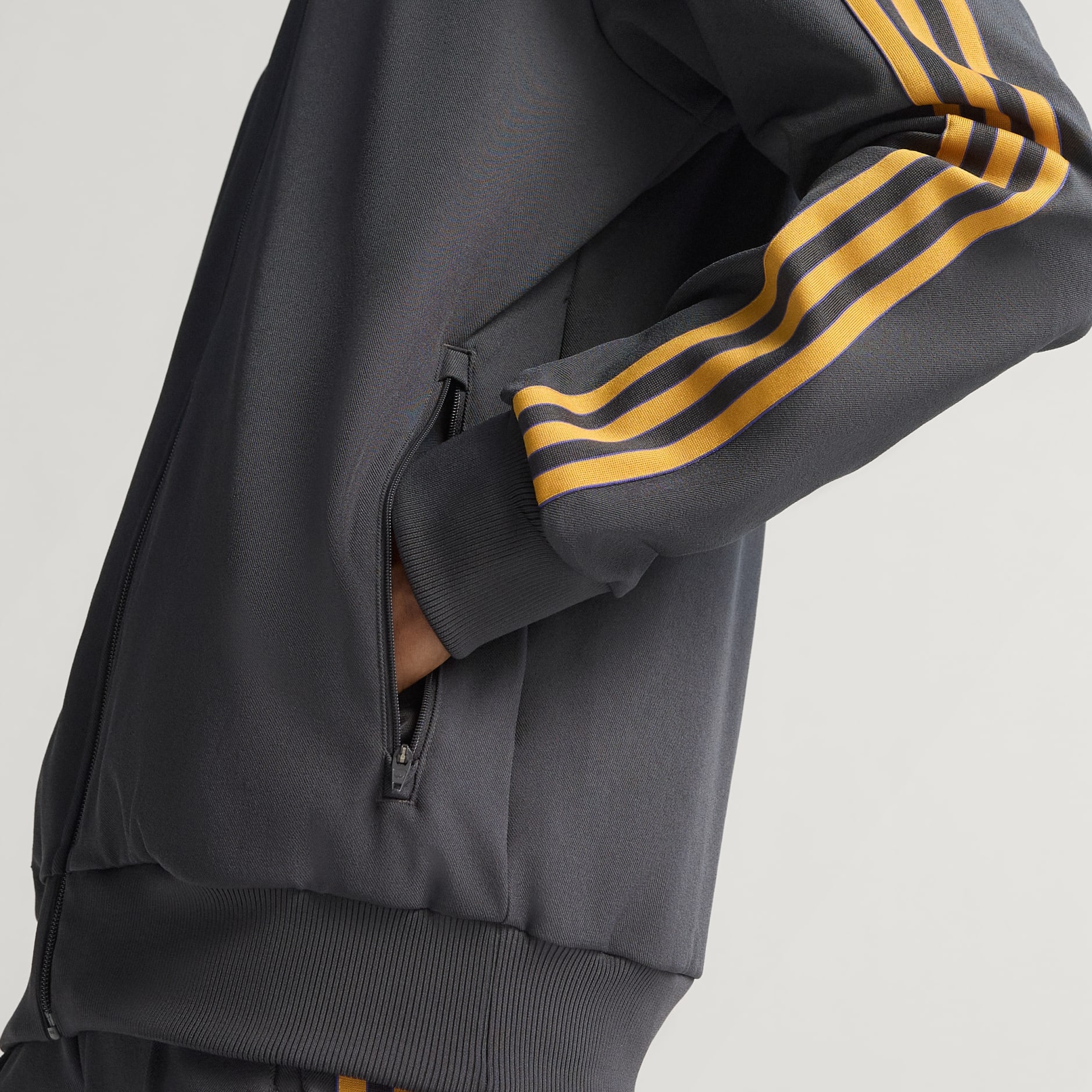 Manchester United Terrace Icons Track Top - Black | adidas Hong Kong