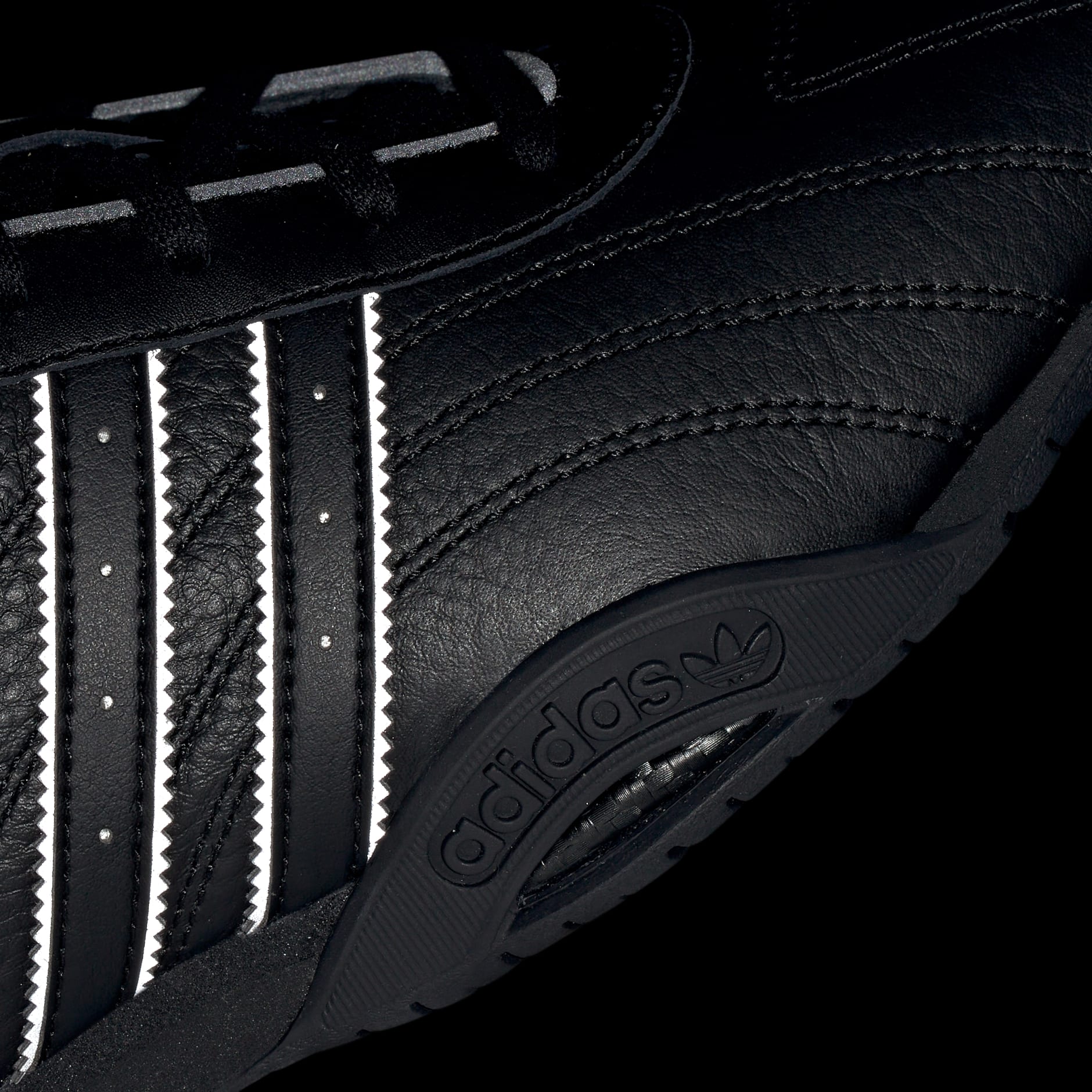 adidas PANTOFI SPORT ADIRACER LO MERCEDES AMG PETRONAS F1 TEAM - Black ...