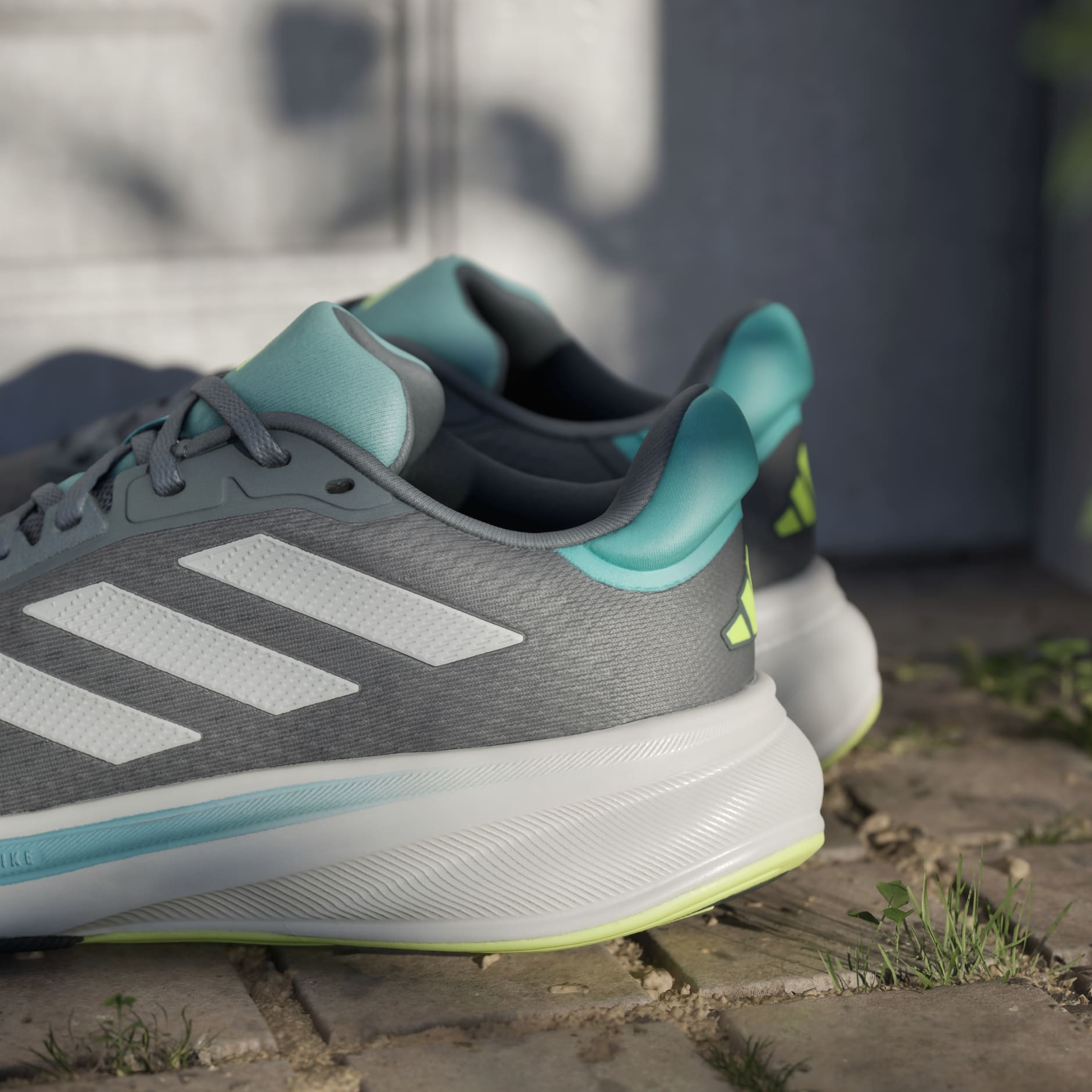 Tenis Response Super