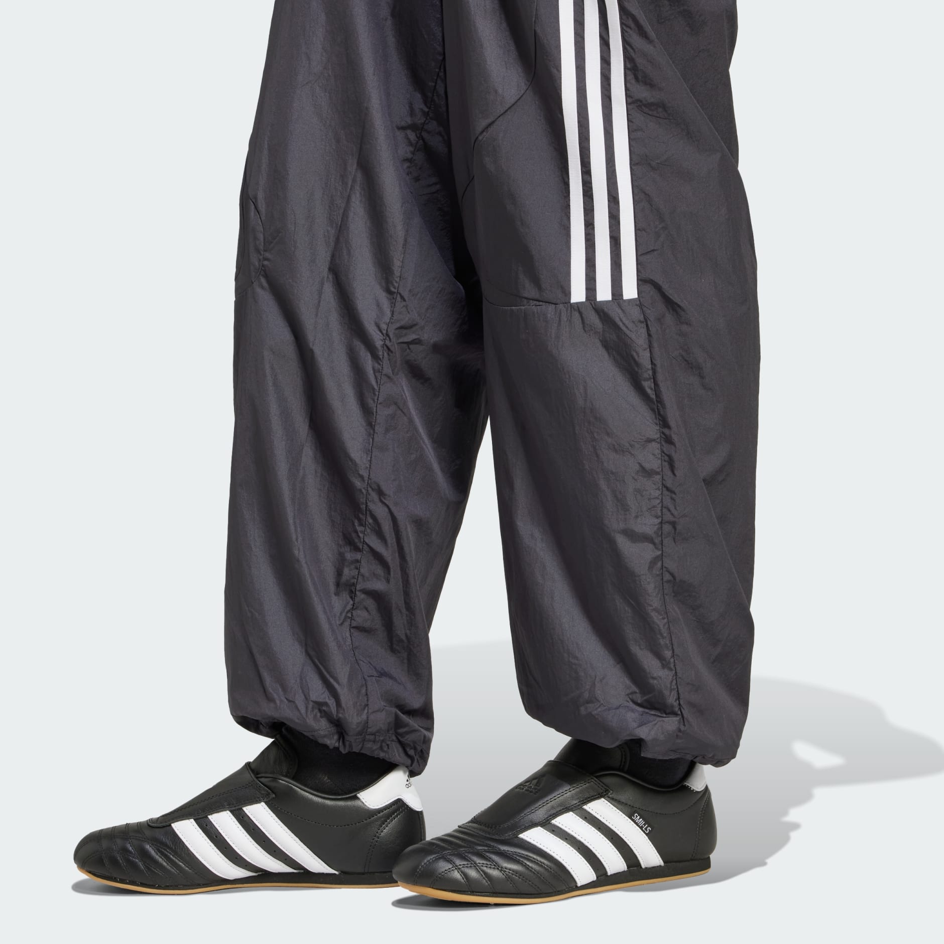 adidas מכנסי טרנינג Adicolor Teamgeist Oversized - שחור | adidas IL