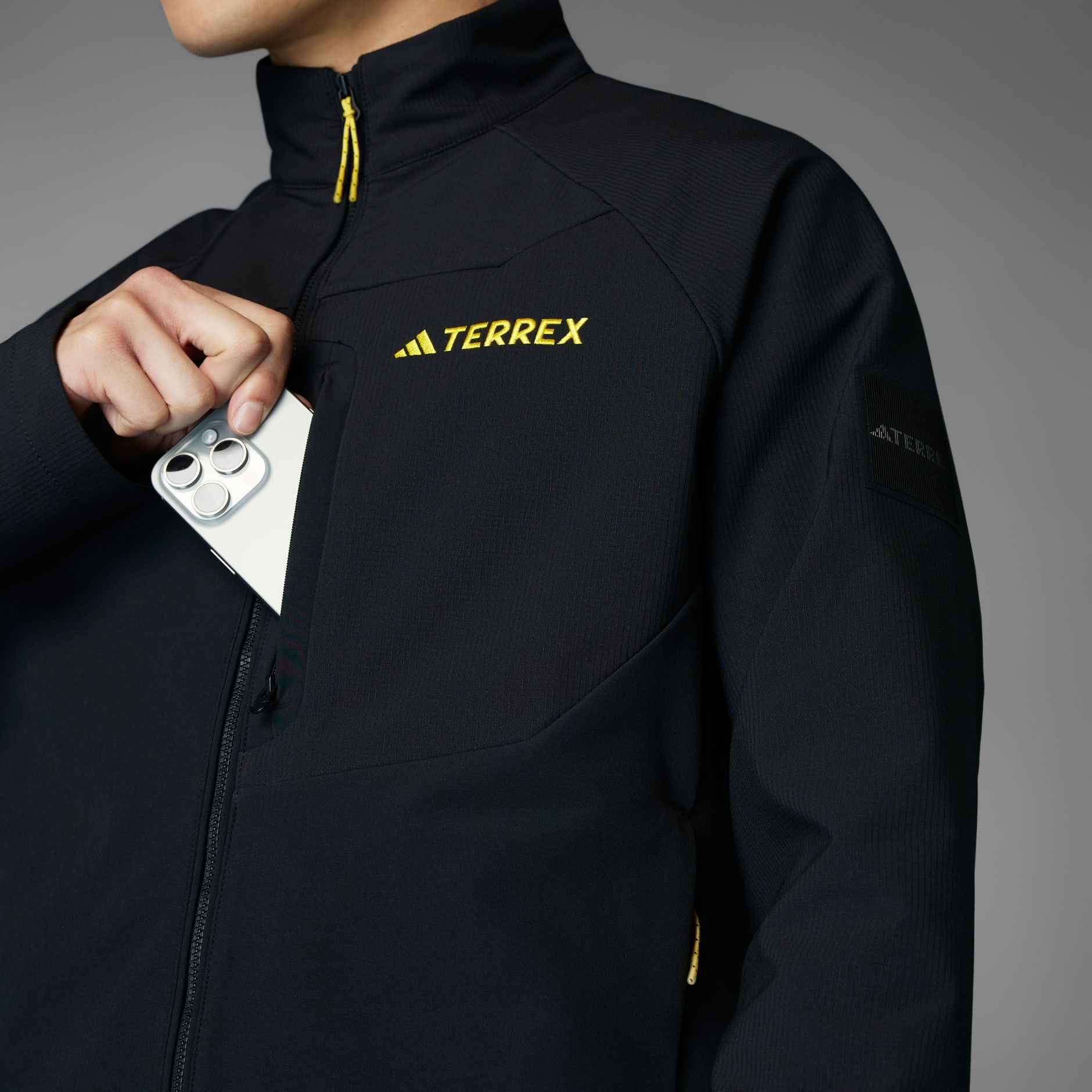 adidas ©National Geographic Softshell Jacket - Black | adidas TZ