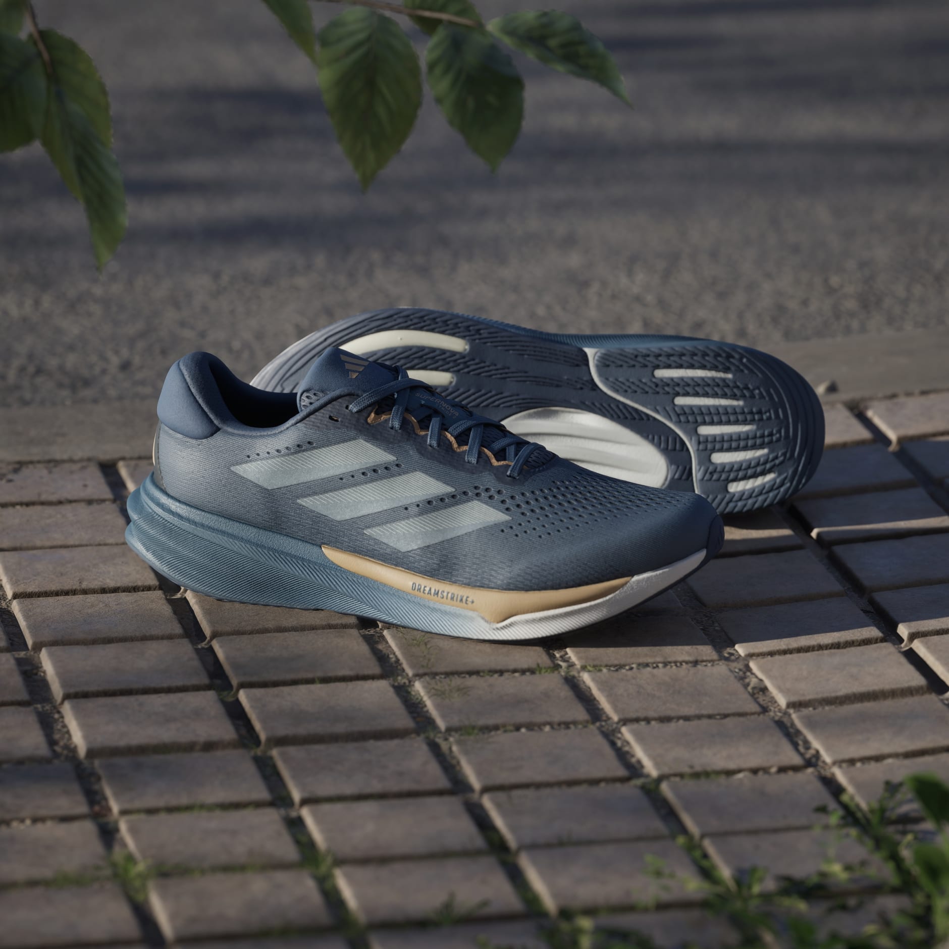 Tenis de Running Supernova Stride 2