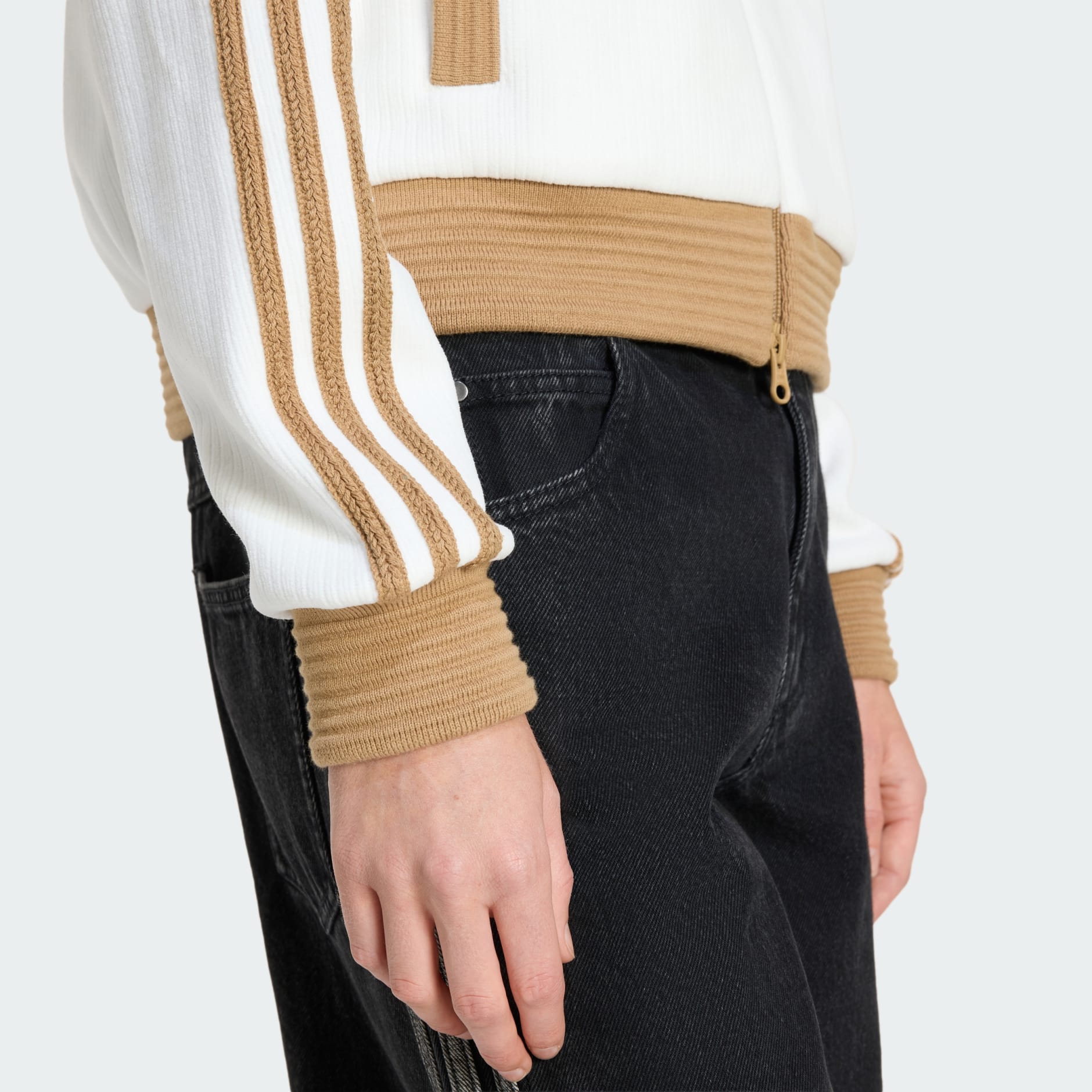 adidas ADIDAS ORIGINALS VELOUR KNIT TRACK TOP - White | adidas UAE