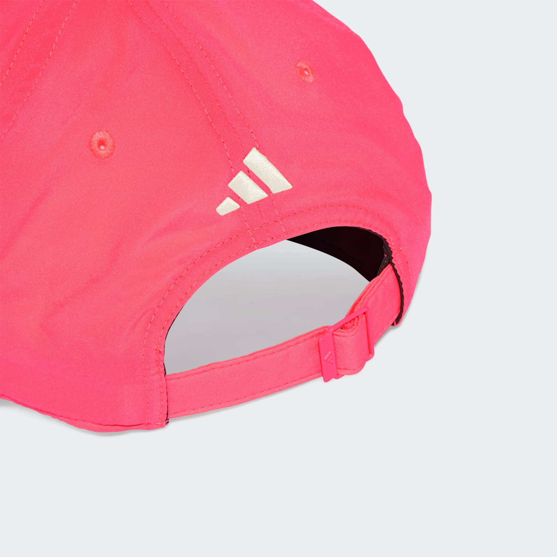 Accessories - Mercedes - AMG Petronas Formula One Team Summer Pack ...