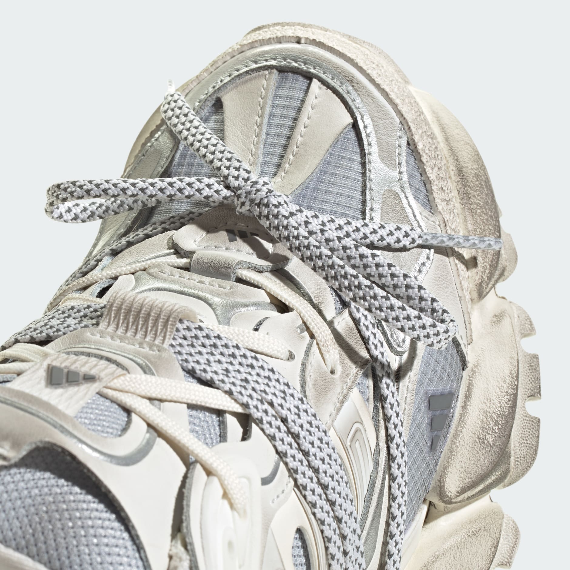 XLG RUNNER DELUXE - 白色 | adidas香港官方網上商店