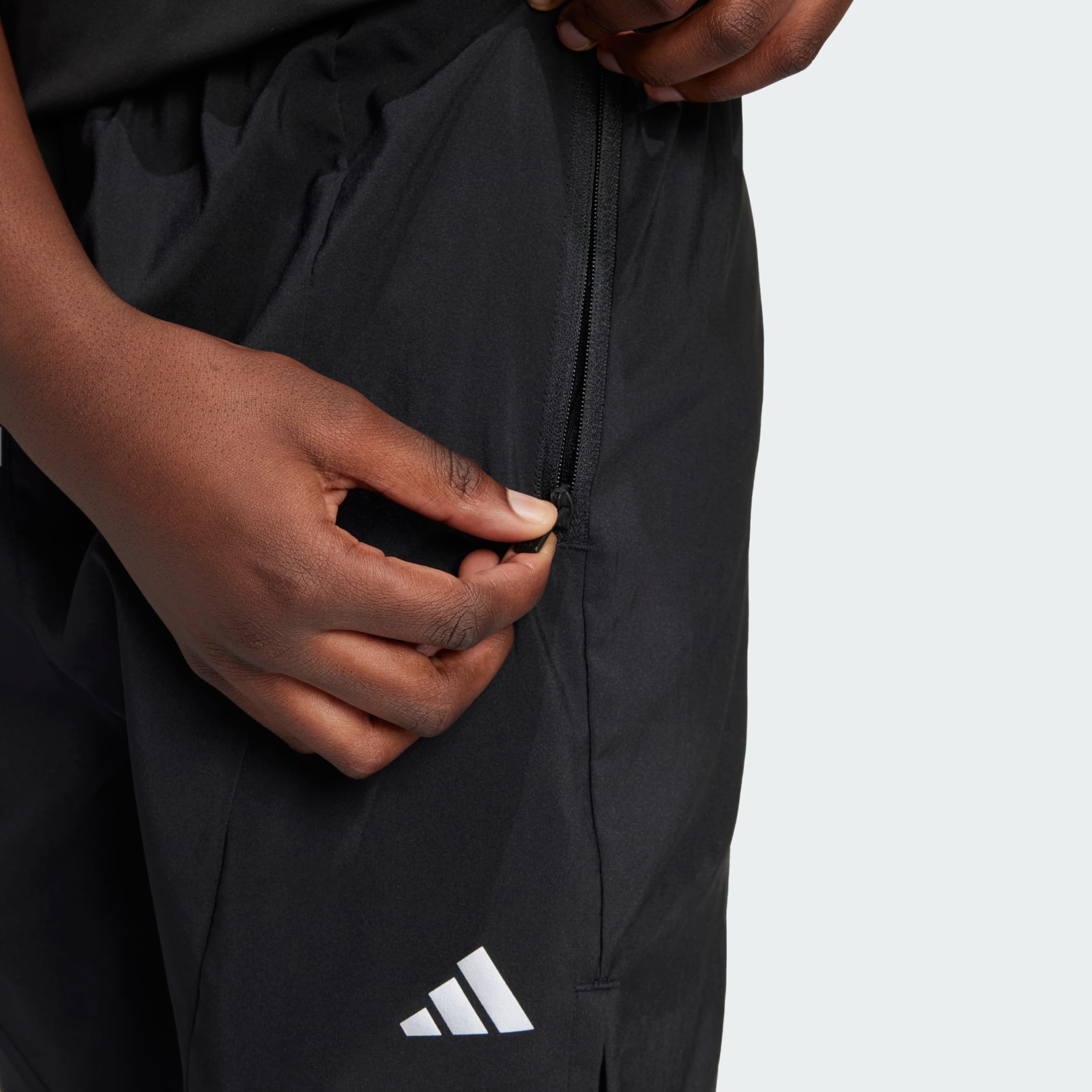adidas Woven Running Shorts Kids - Black | adidas LK