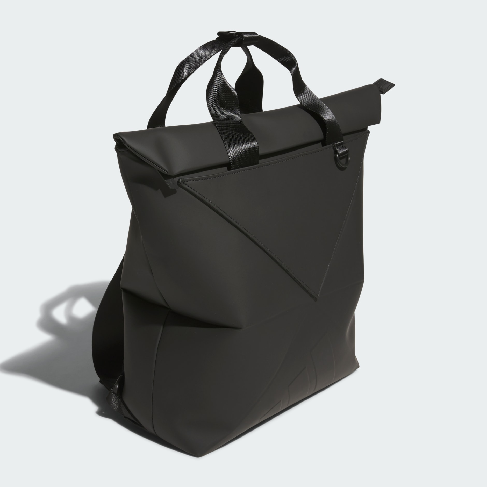 FLIP BACKPACK | adidas香港官方網上商店