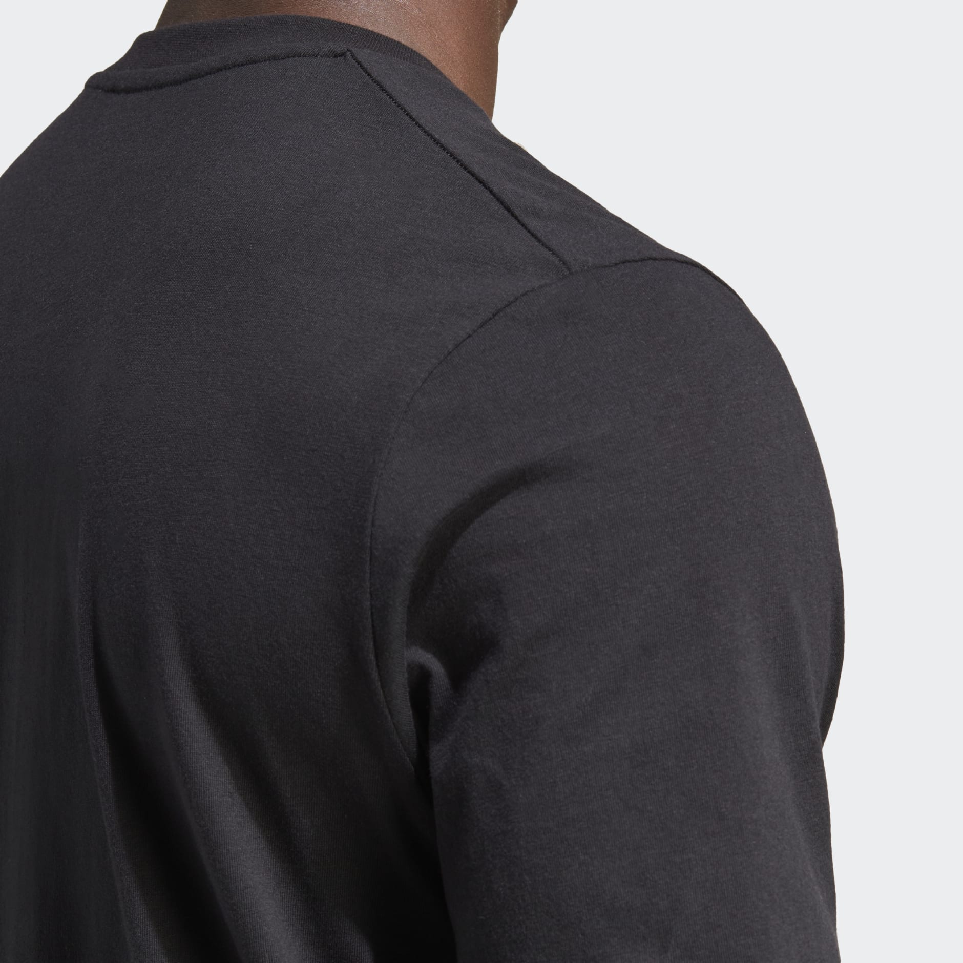 Clothing - Terrex Classic Logo Tee - Black | adidas South Africa