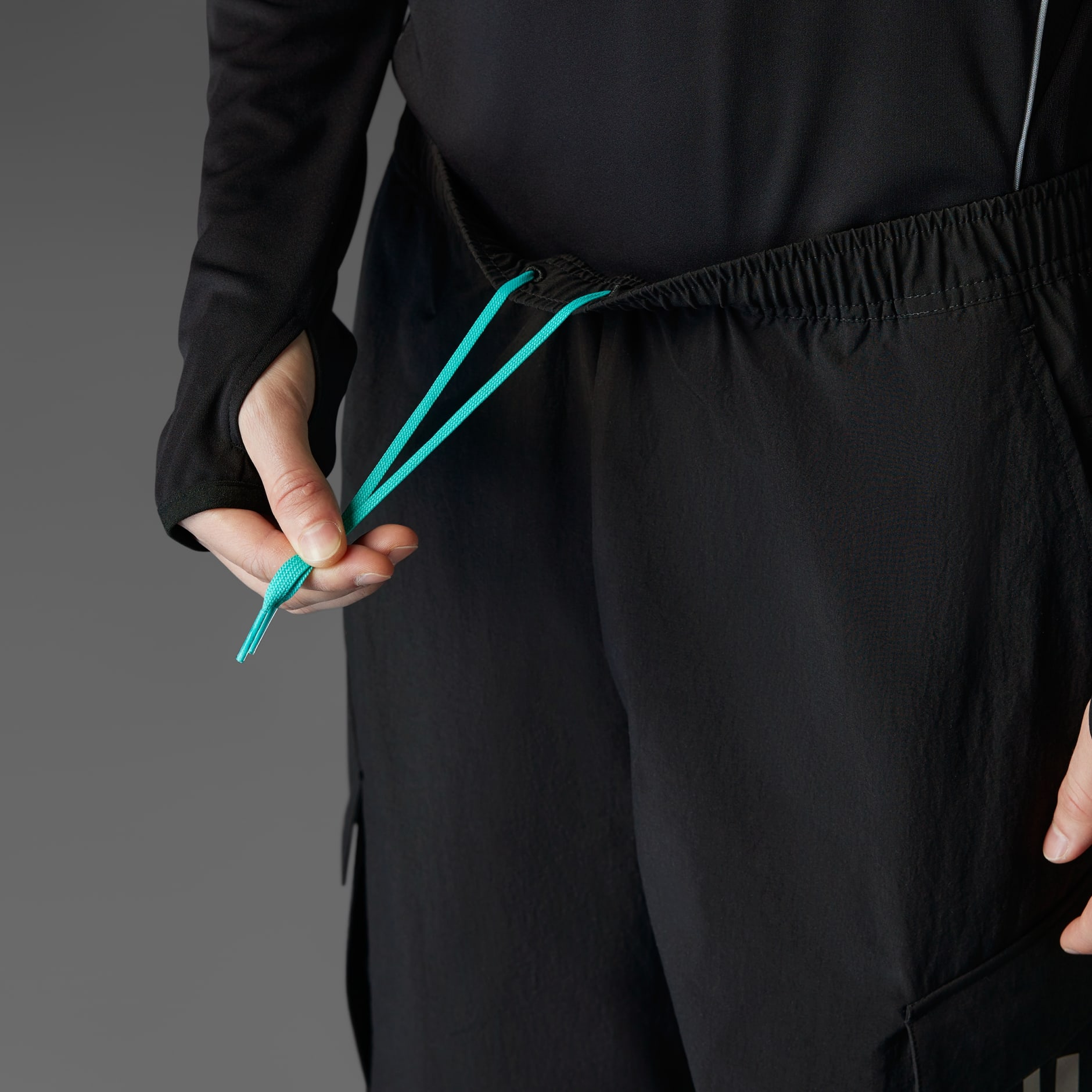 adidas מכנסי מכונאי קצרים Mercedes - AMG Petronas Formula One Team ...