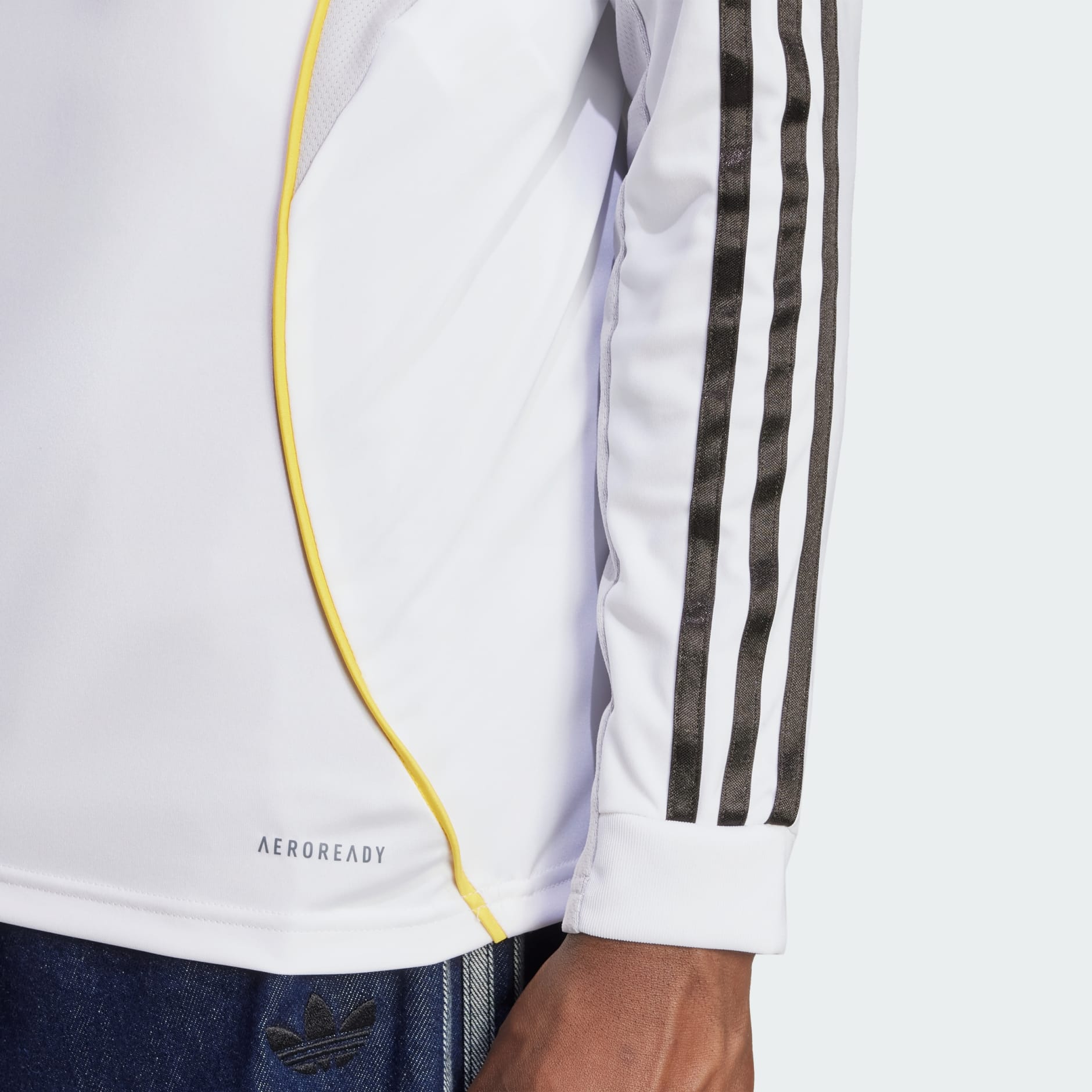 Men's Clothing - Real Madrid 25/26 Long Sleeve Home Jersey - White | adidas Saudi Arabia