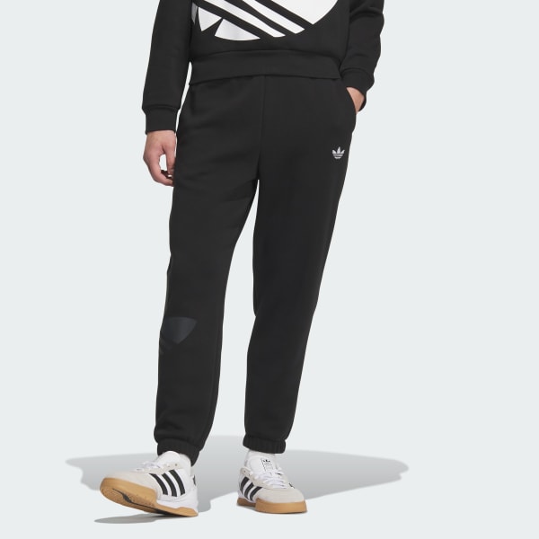 アディダス Chillax ロゴ スウェットパンツ（ジェンダーニュートラル） - ブラック | アディダス ジャパン