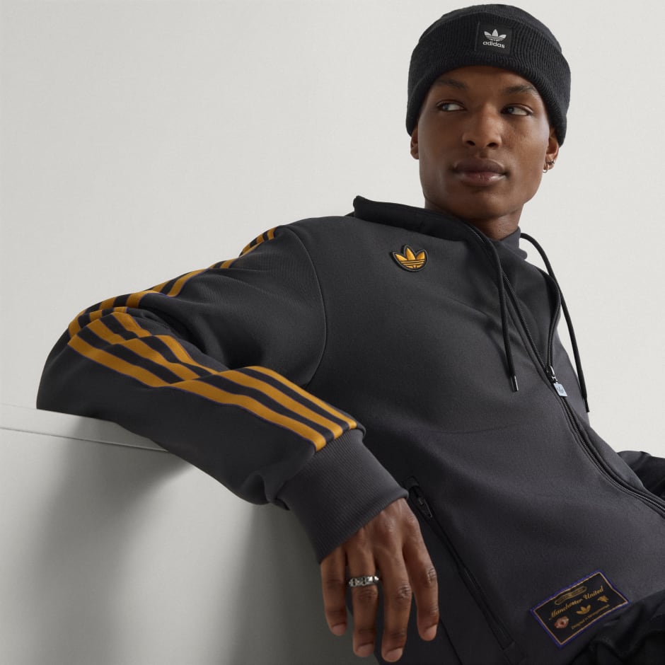 Manchester United Terrace Icons Track Top - Black | adidas Hong Kong