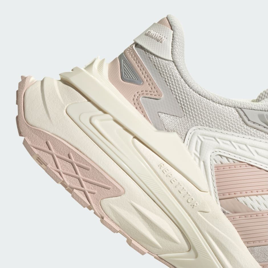 XLG Storm Edge Shoes - White | adidas Hong Kong