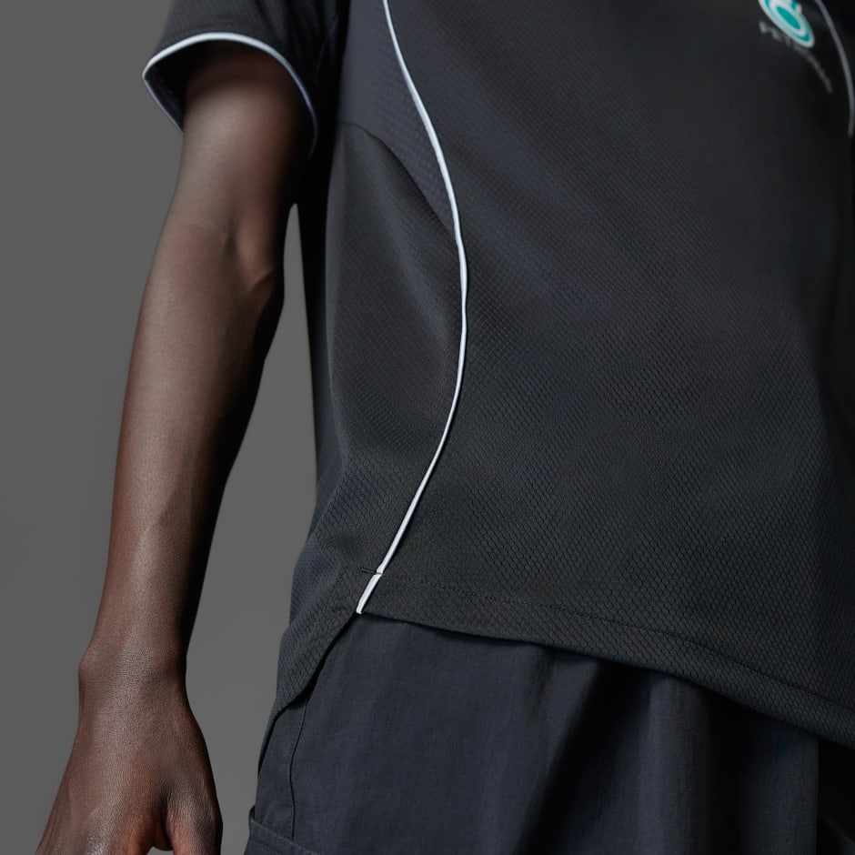 Clothing - MERCEDES - AMG PETRONAS FORMULA ONE TEAM MECHANICS JERSEY ...