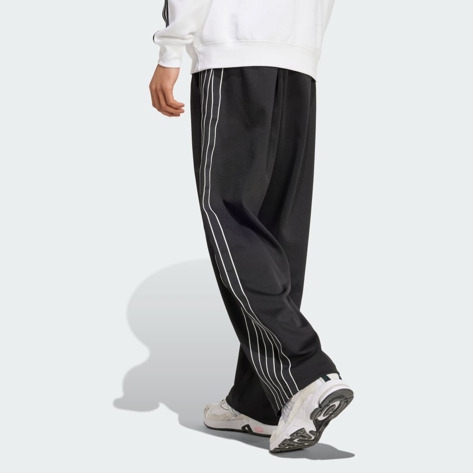 Q4 FS Track Pants - Black | adidas Hong Kong