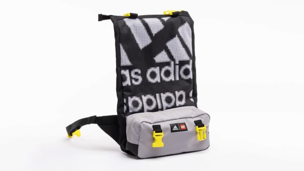 🎒adidas x LEGO® Crossbody Bag Kids - Black | Free Shipping with adiClub ...